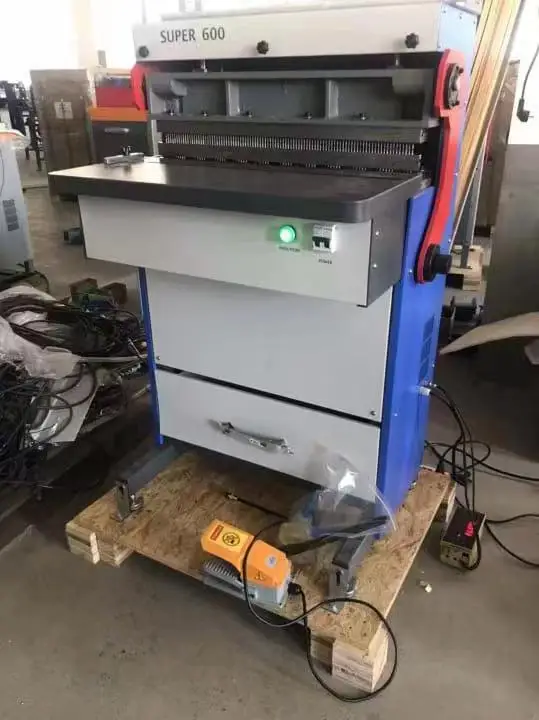Super 600 Hole Punch Puncher Machine with Wire Closer Binding Machine