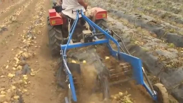 Agricultural Machinery Single Row Harvester Sweet Potato Harvester ...