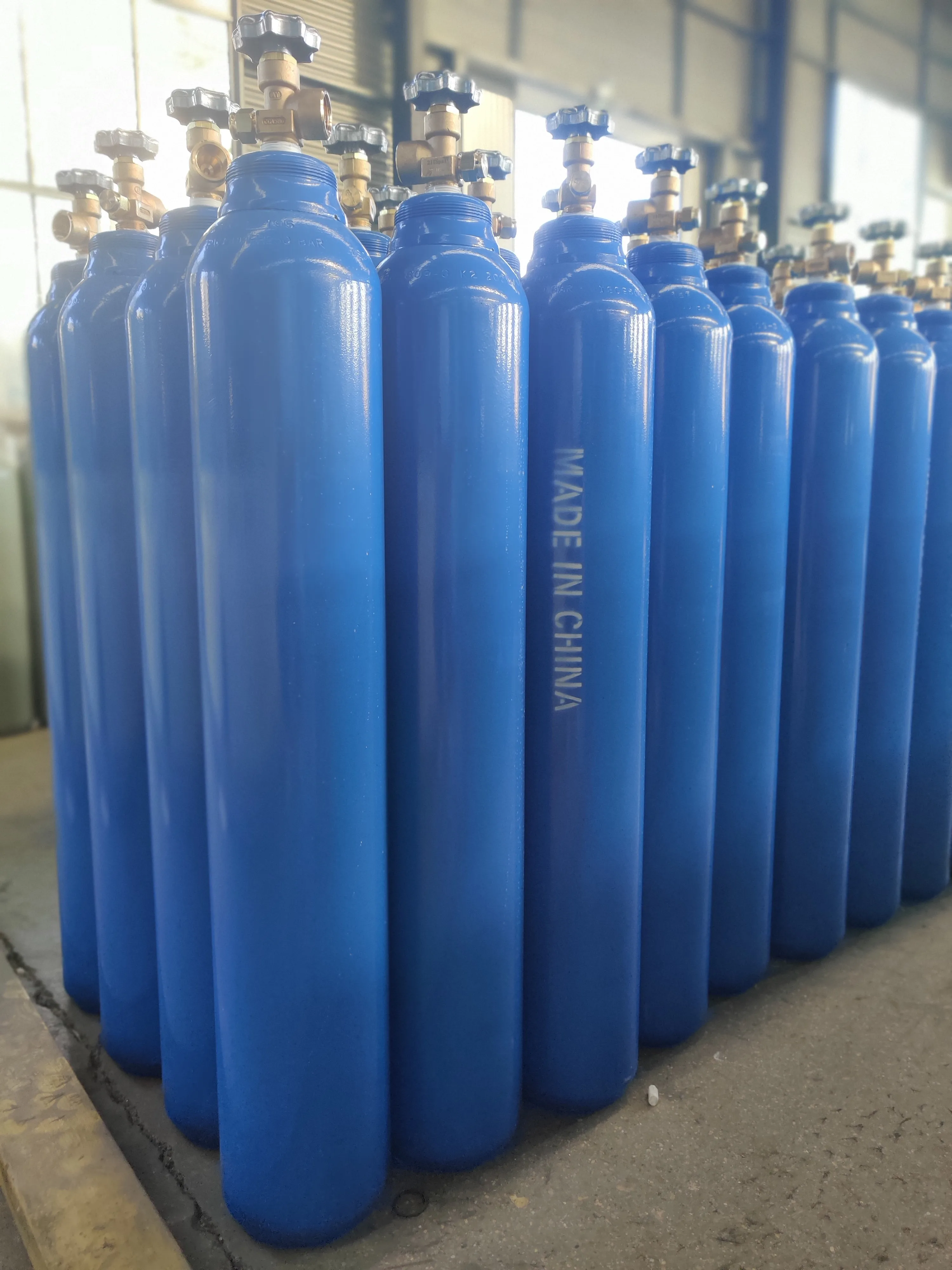 Industrial 40 Liter Oxygen Cylinder - Buy Industrial Oxygen Cylinder ...