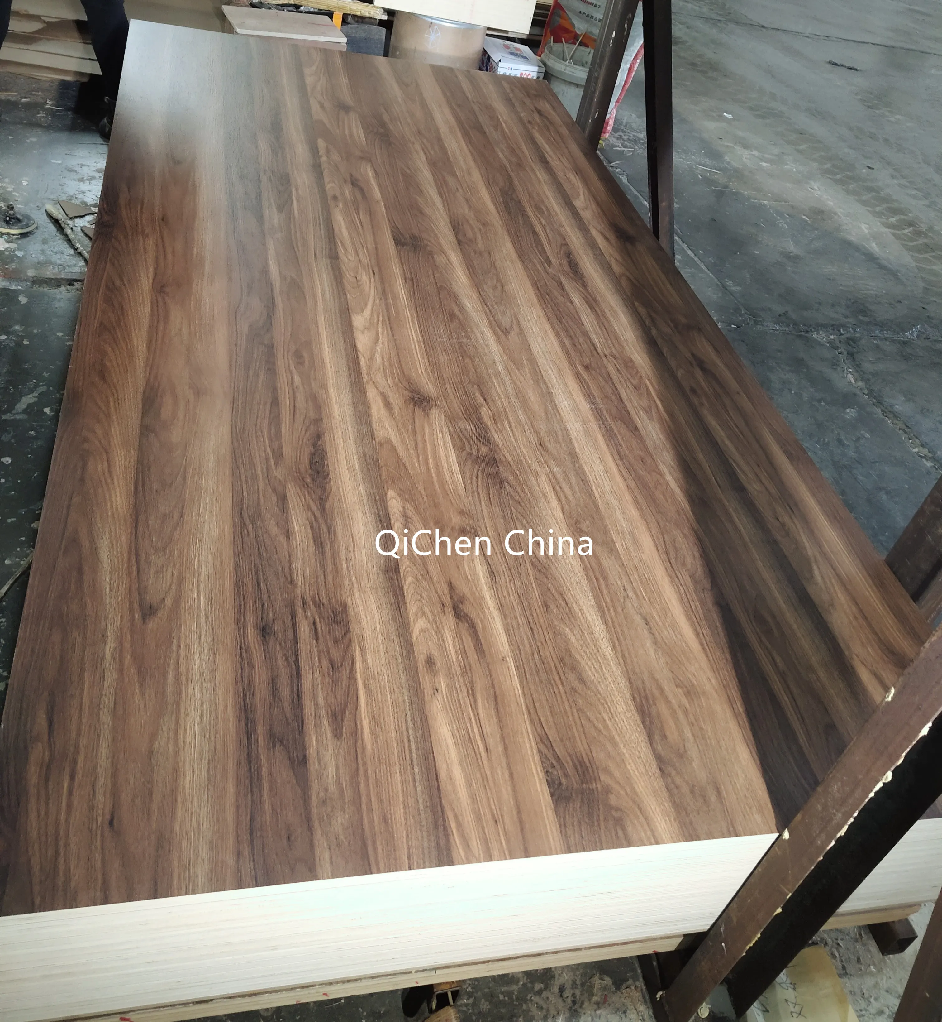 The 18 mm 4x8 Medium-density Fiberboard with Melamine Coating and ...