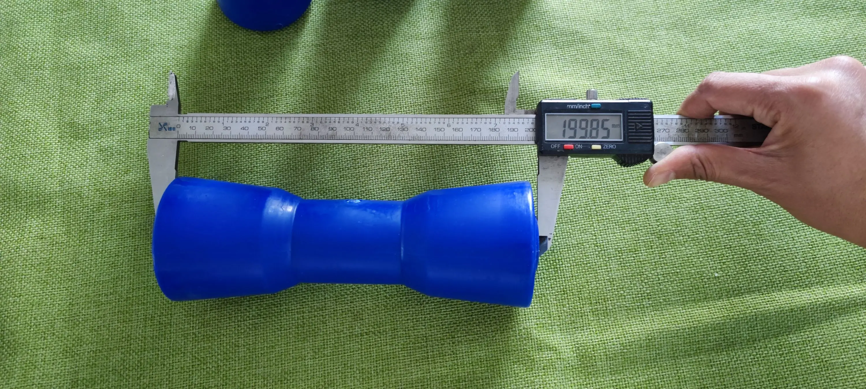 8" High Quality Boat Trailer Keel Rollers by HOIRO