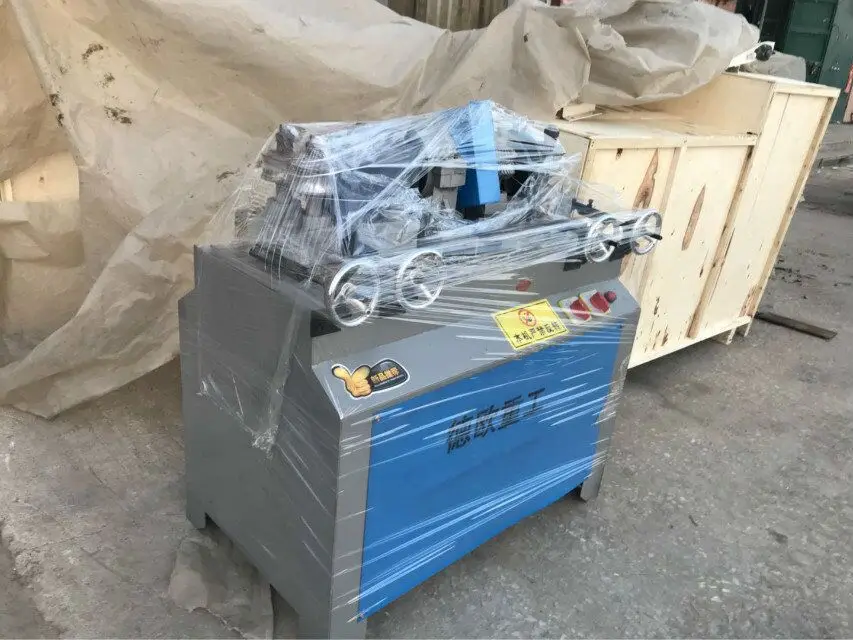 Wood Handle Screw Making Machine - Automatic & Efficient