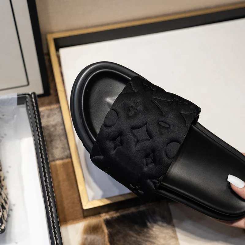 Luxury Designer Pool Pillow Mules Women Sandals Summer Sandal Fashion ...