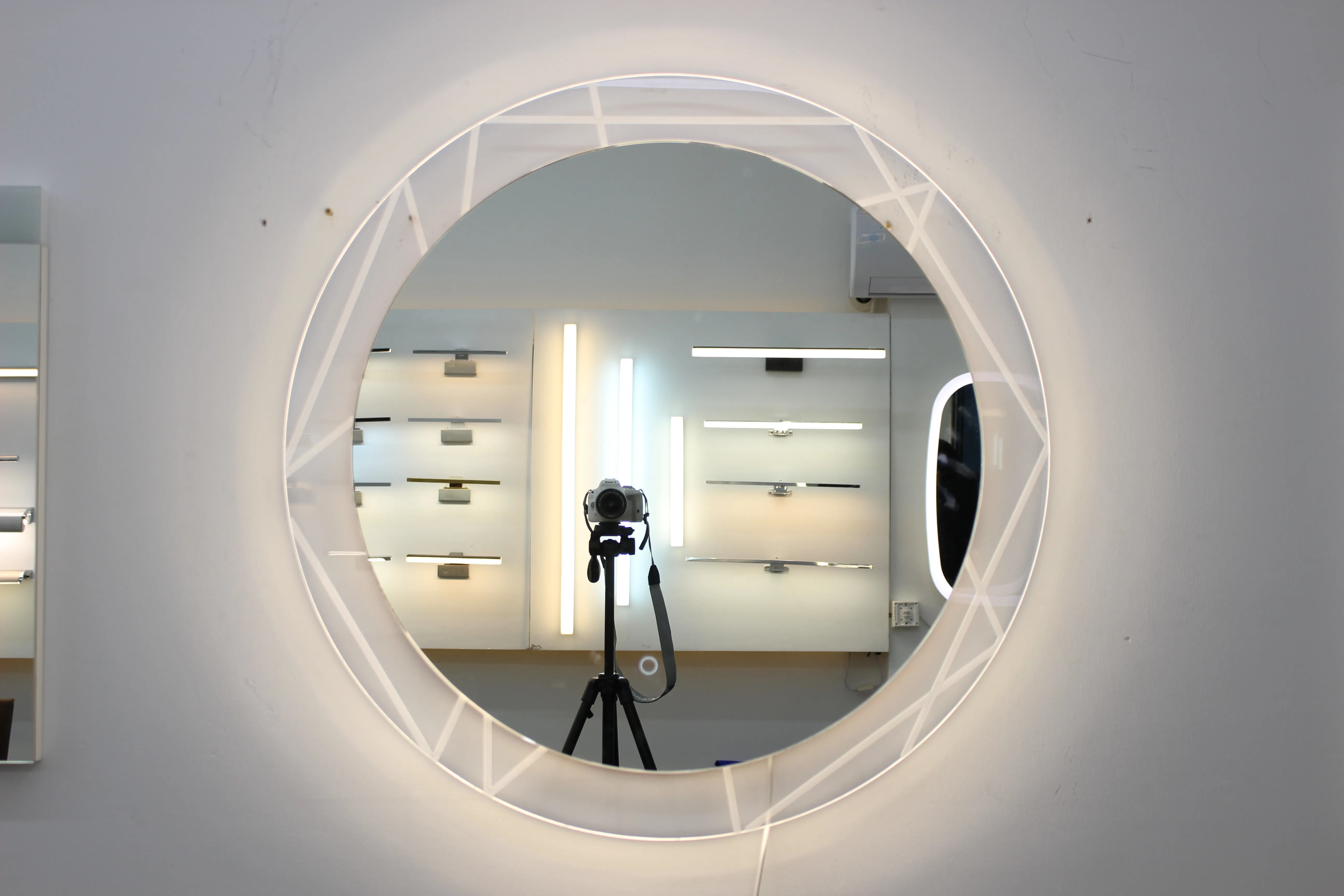 Customized Digital Clock Round Framed Touch Sensor Wall Mounted Anti ...