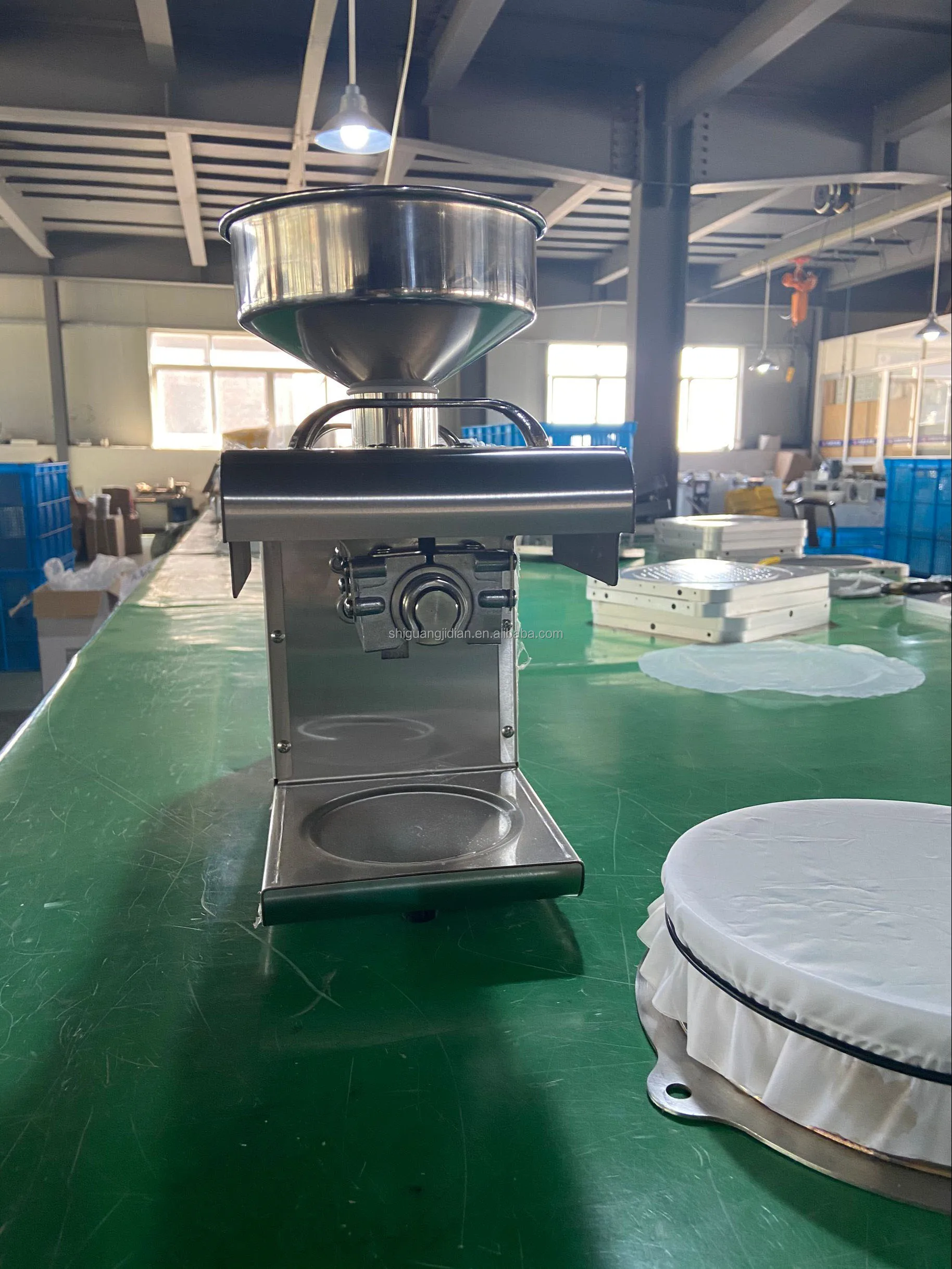 Efficient Multi-function Household Basil Oil /sesame Oil /pinenut Oil ...