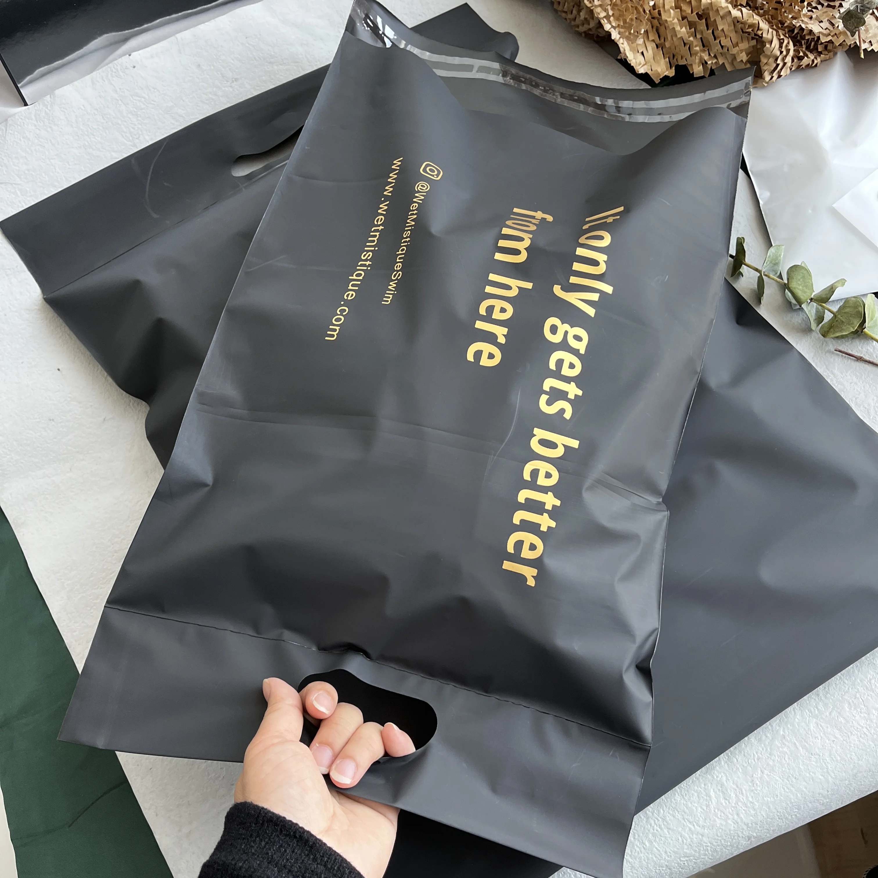 Custom Tear Proof Apparel Packaging - Durable & Versatile