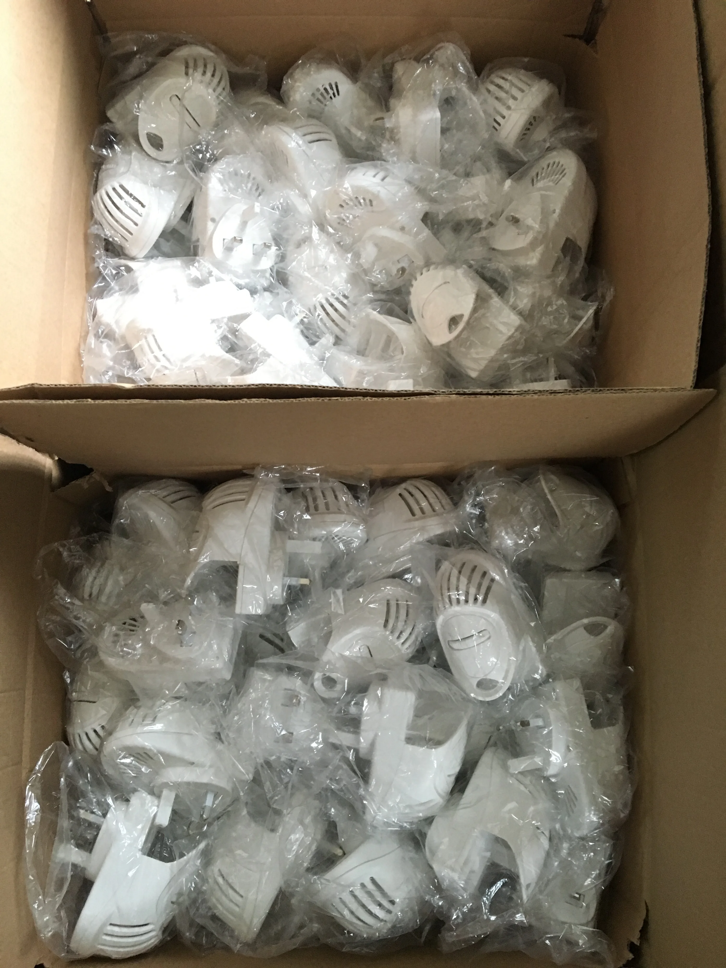 Wall Mounted Diffuser Plug In Warmer With Empty Glass Bottle Refill ...