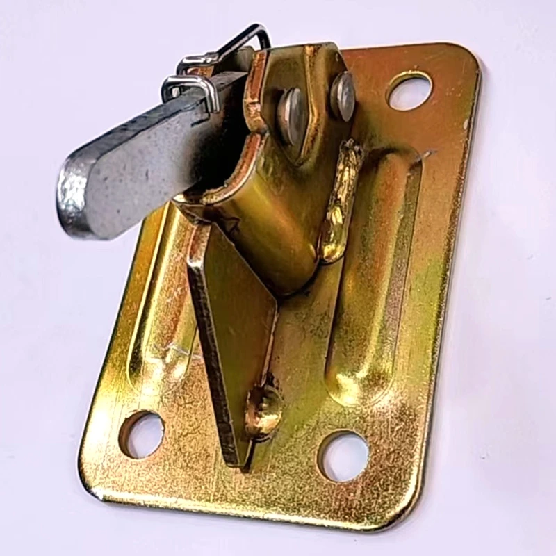 New Style Scaffold Formwork Pressed Spring Clamp,Four Holes Clamp - Buy ...
