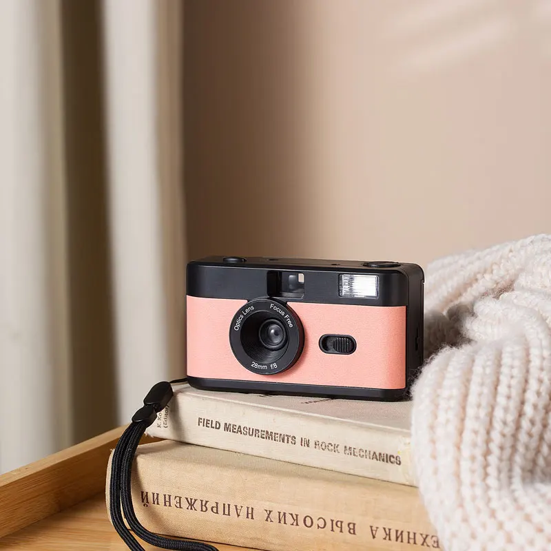 Kodak Reusable Disposable Camera - Vintage 35mm Film