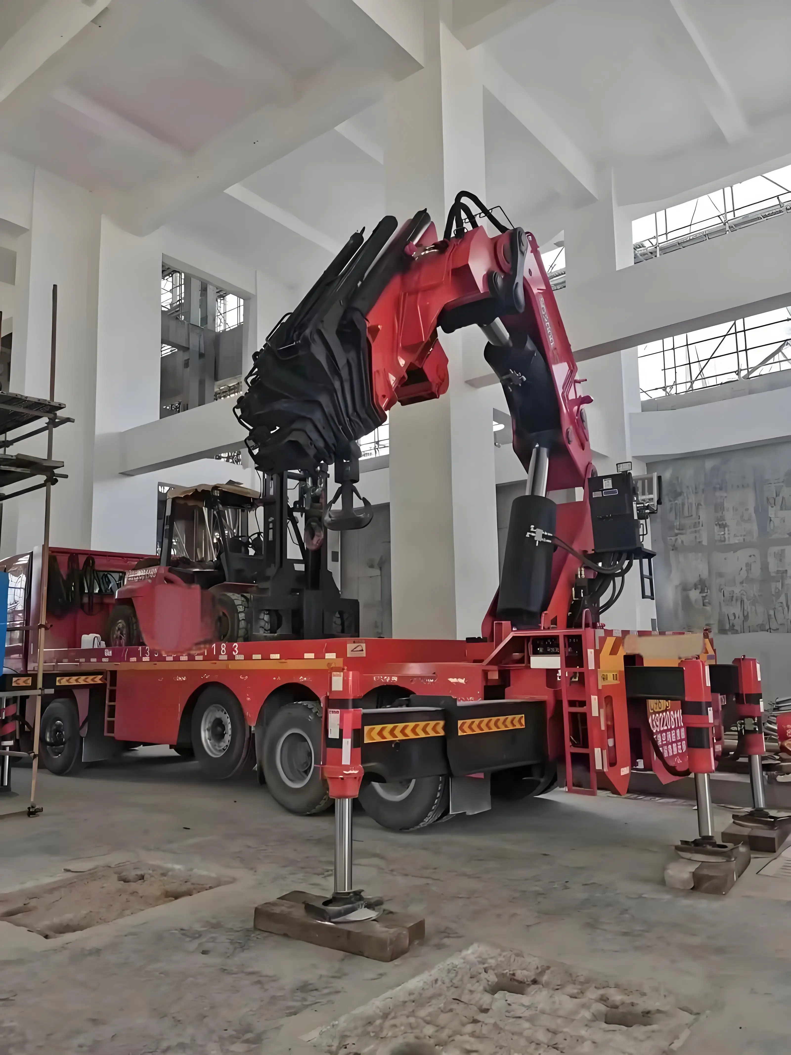 Compact 1/2/3/4/5/6/7ton Truck Lorry Mounted Crane Articulating/Knuckle ...