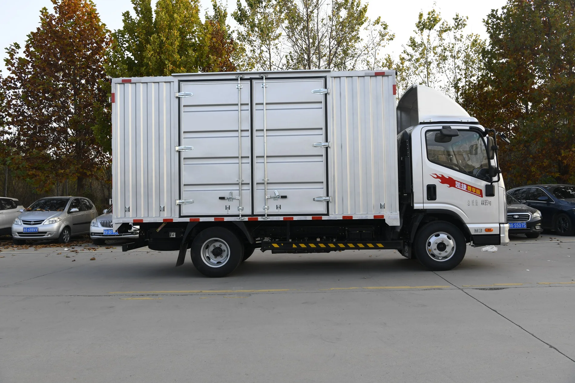 KAMA Cargo Truck Diesel Engine Van LHD 4x2 Cargo Trucks Lorry Truck for ...