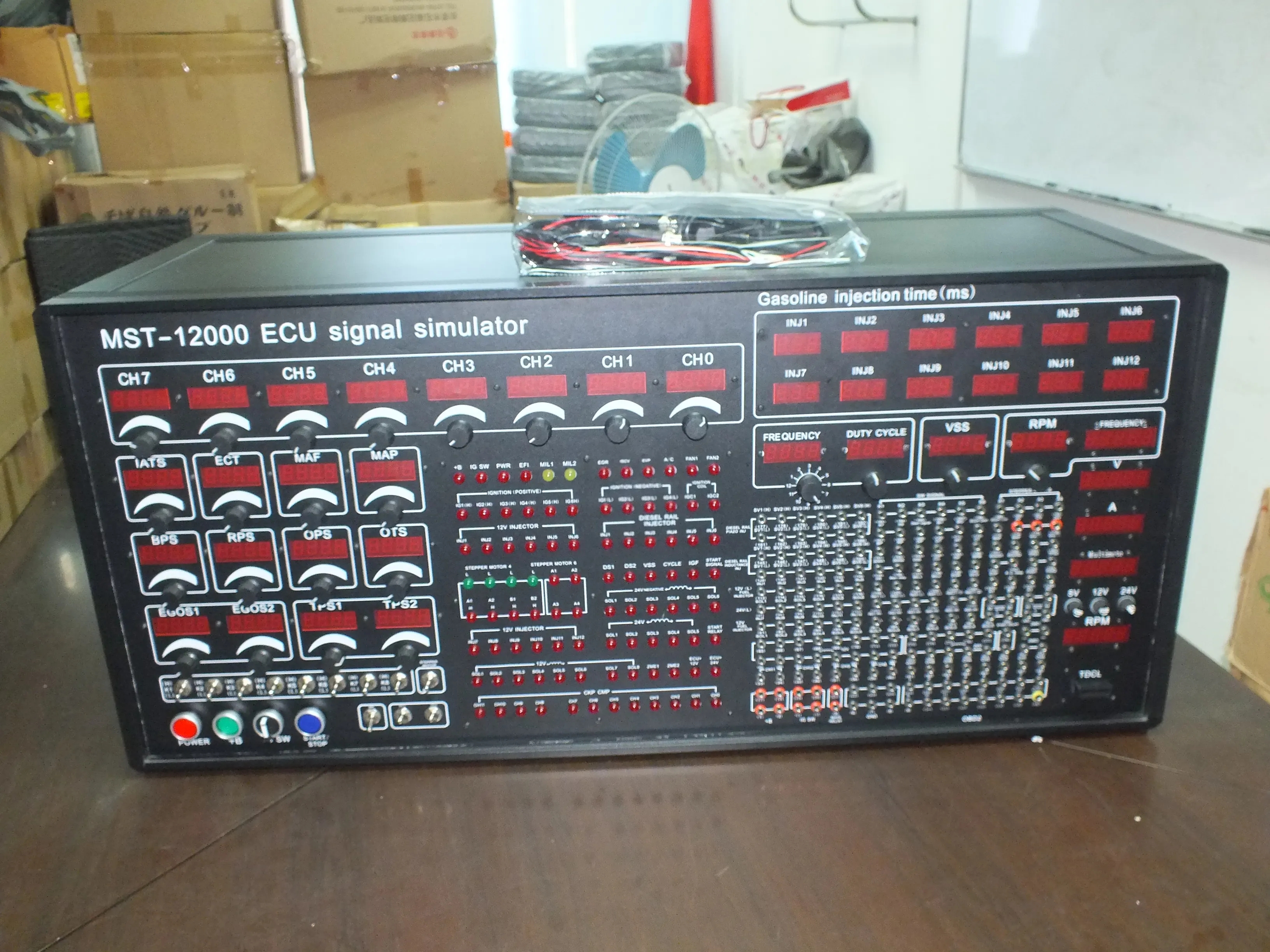 Simulador Universal Ecu Para Motores De Diésel Y Gasolina Mst12000 ...