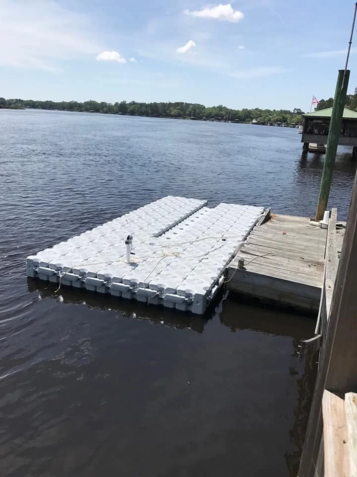 10'by 10' Floating Walkway - Durable Plastic Pontoon Pods