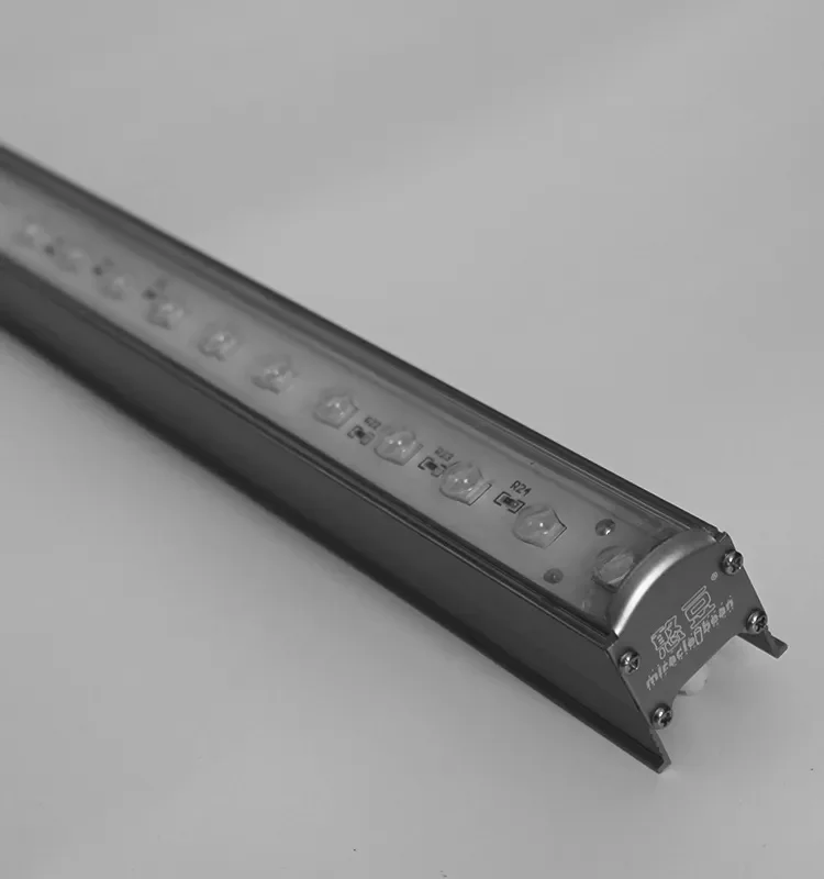 IP65 Aluminum LED Linear Light Bar - RGB Waterproof Lighting
