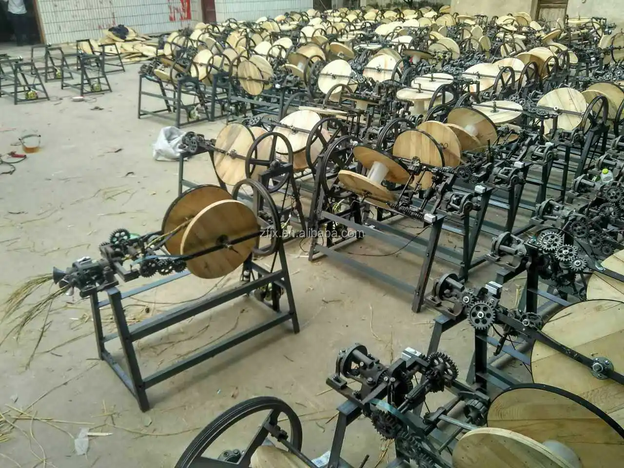Automatic Straw Rope Making Machine/spinning - Buy Straw Rope Making ...