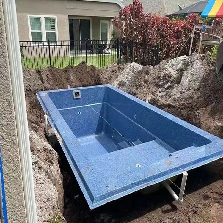 Outdoor FRP/GRP Fiberglass Swimming Pool with Diving Feature