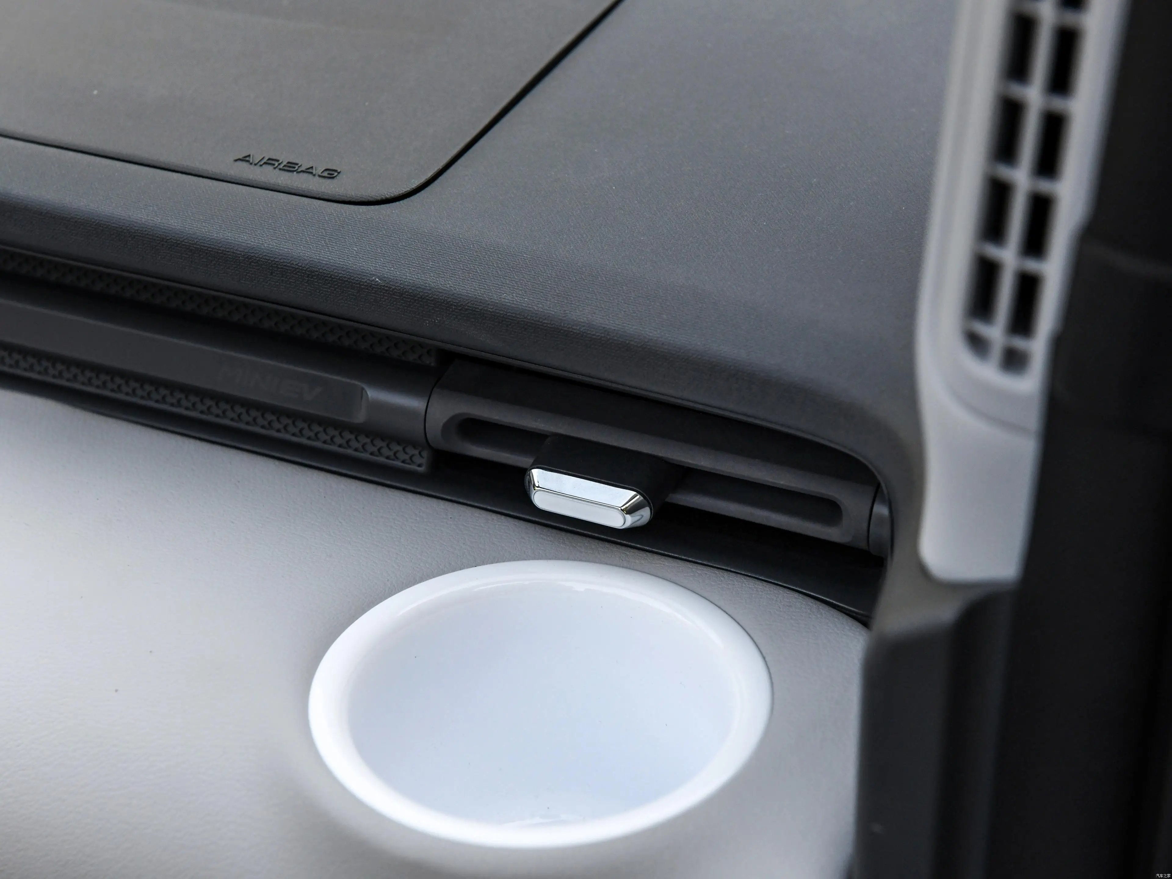 Wuling Hongguang Mini Ev Cabrio Convertible Cheapest Cabrio 2 Seats ...