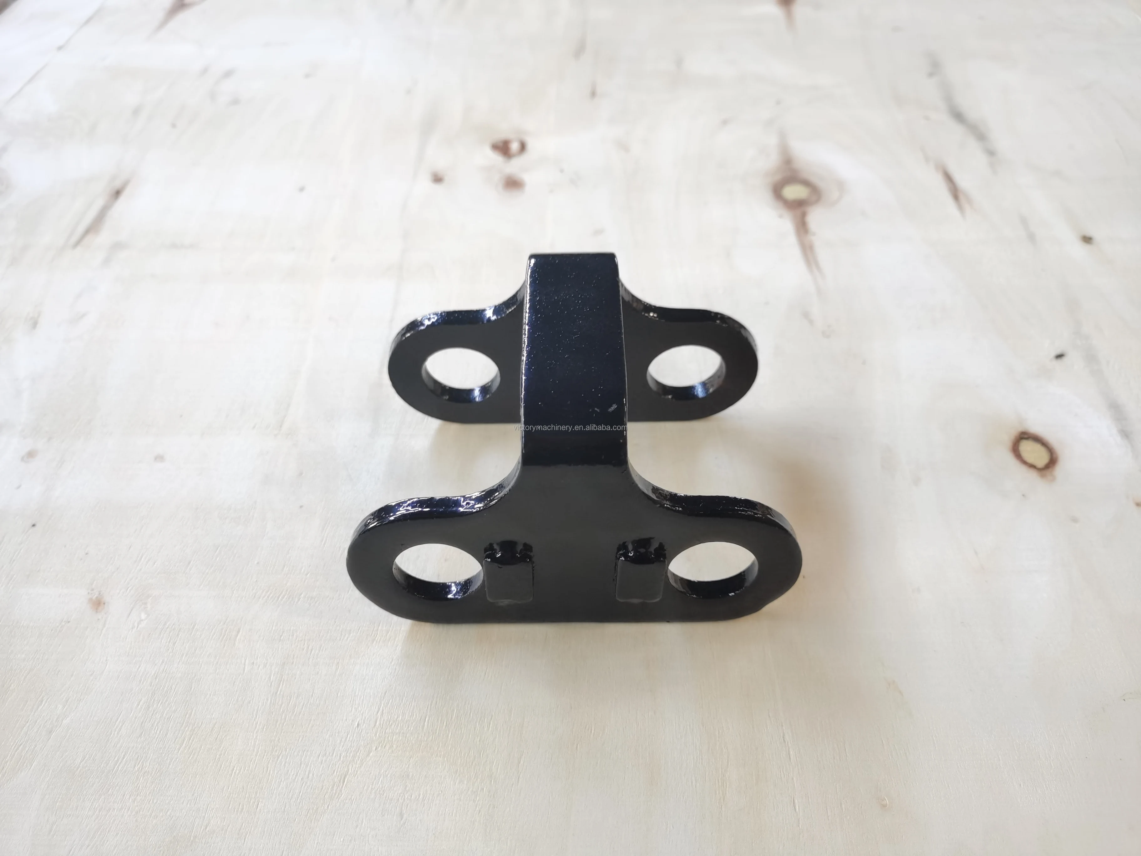For ISUZU Truck Suspension Spring Hanger Shackle 1511620370 | Durable ...