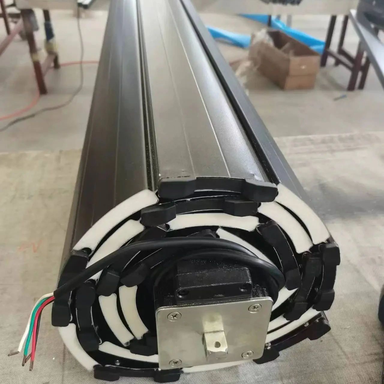 Alibaba.com: TOMA Aluminum Double Layers Foam Slats, Electric Roller ...