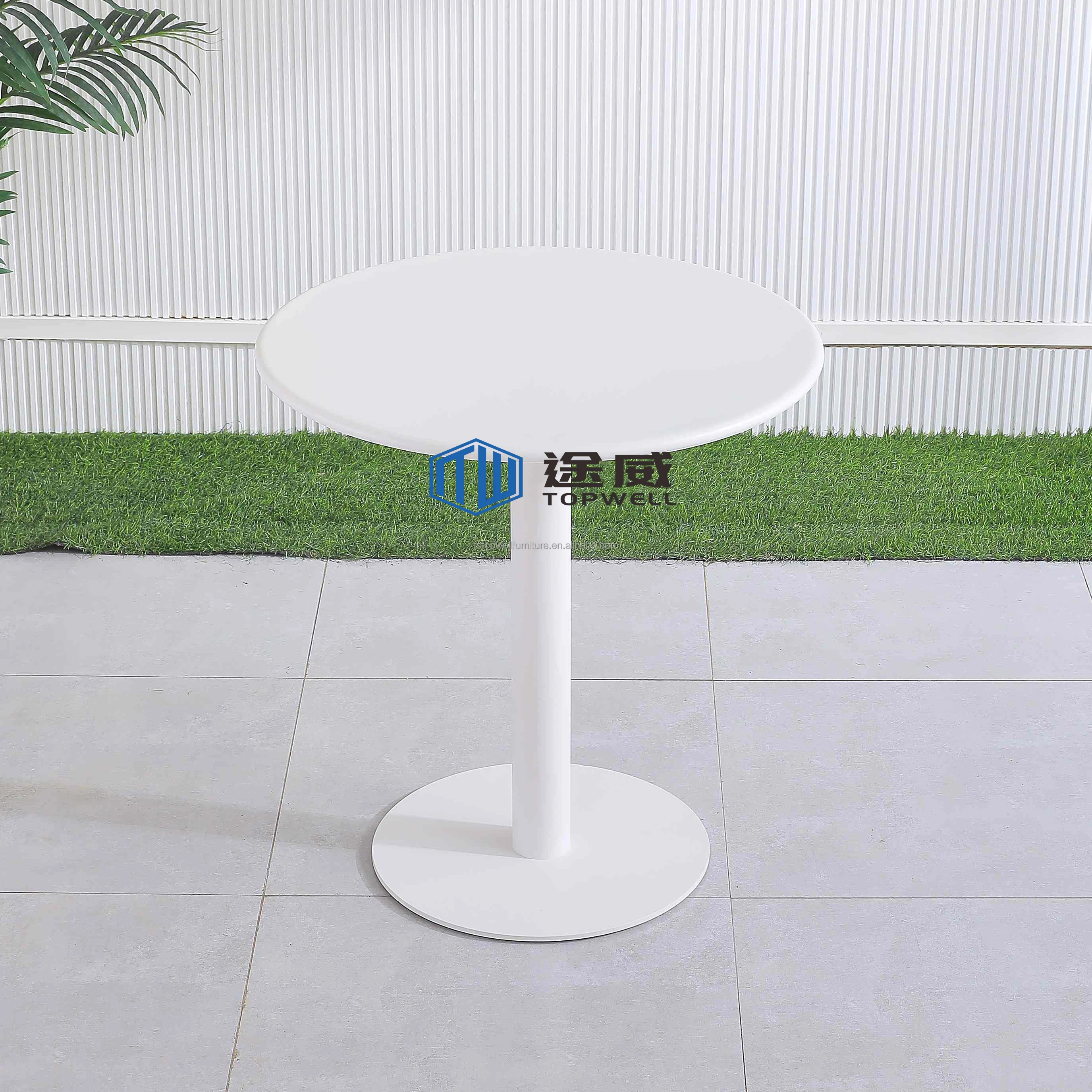 Modern Aluminum & Carbon Steel round Coffee Tables with Iron Stools ...