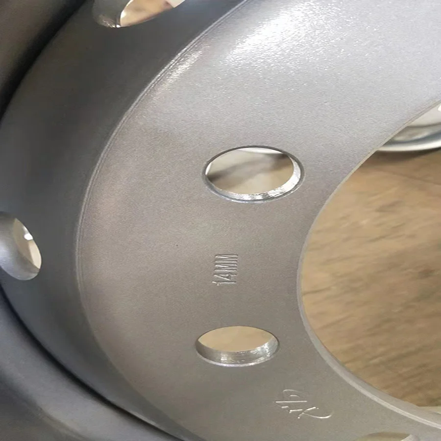 Steel Trailer Tubeless Wheel Sale Truck Rim 17.5*6.75 19.5*6.75 19.5*7. ...