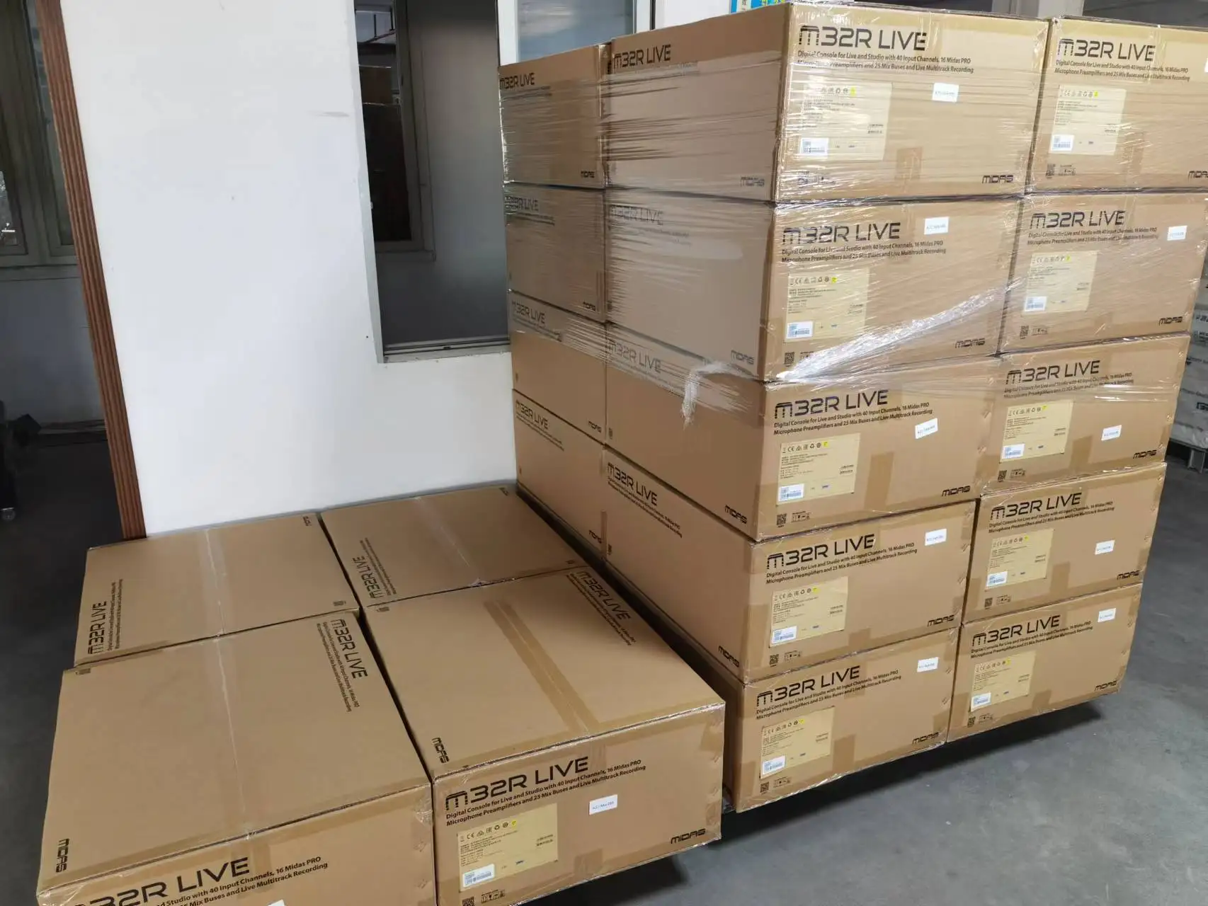 Midas M32r Digital Console + Dl16 Stagebox Bundle Pa System Audio Sound ...