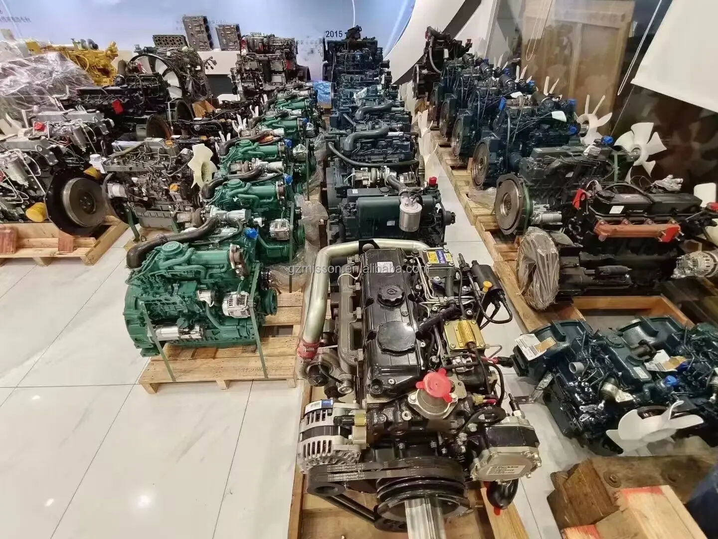 New Original Isuzu 6wg1 6uz1 6hk1 6sd1 4hk1 6bg1 4bg1 Complete Engine ...