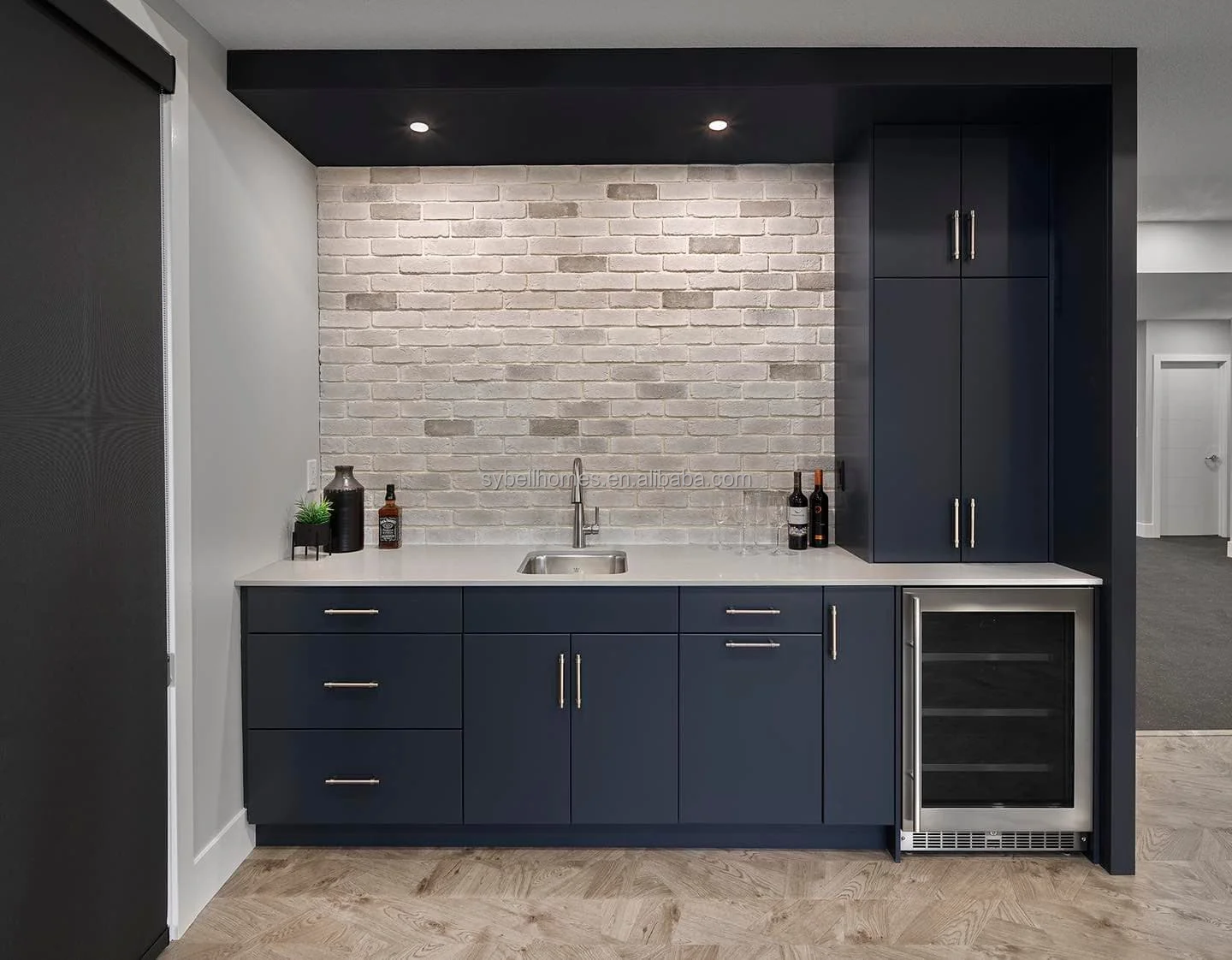 Luxurious Modern Wet Bar Kitchenette with Customized Wine Cabinet - Eco ...