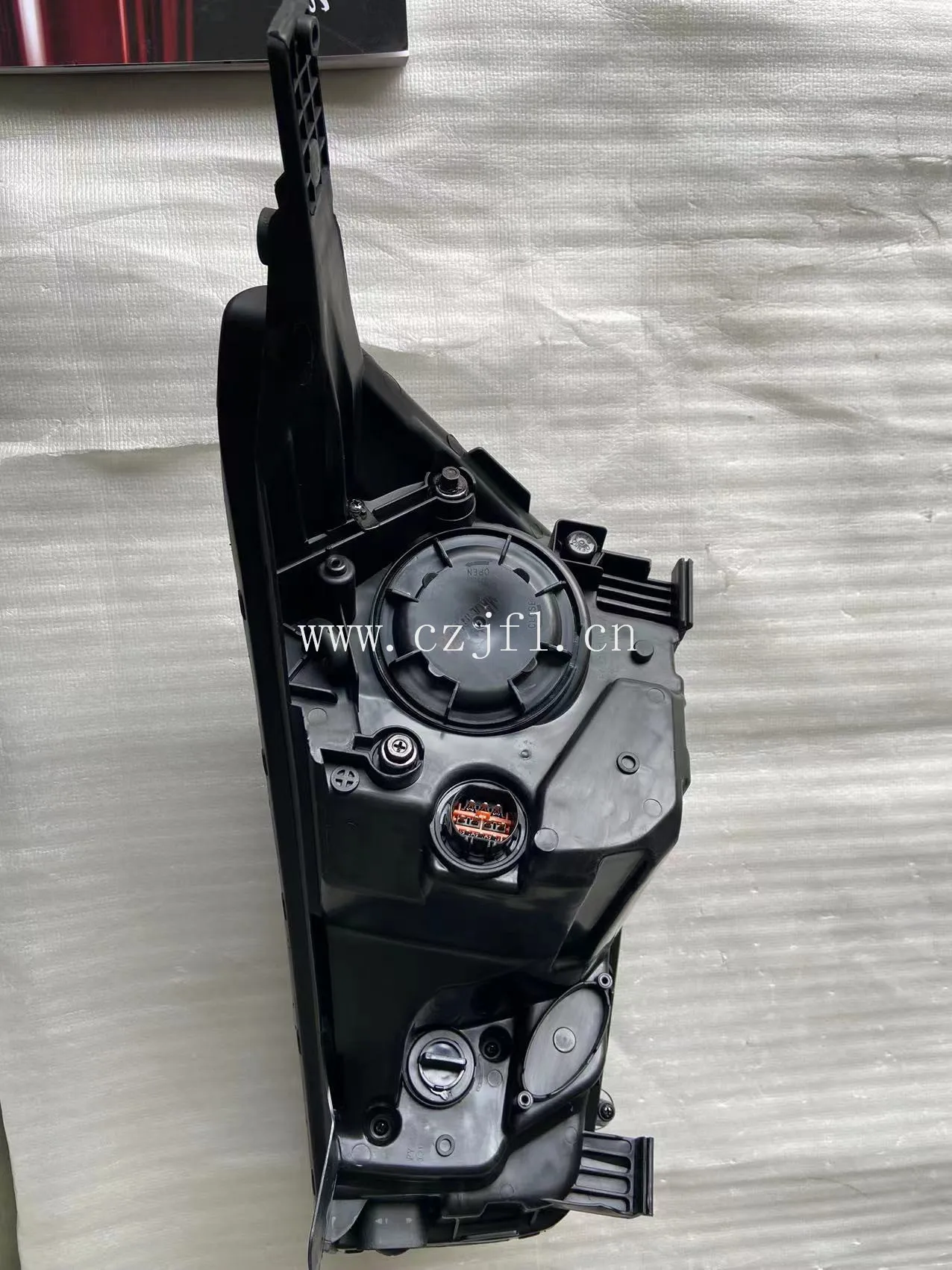 Head Lamp Kit for Kia Soluto/pegas 2022 - Reliable Lighting