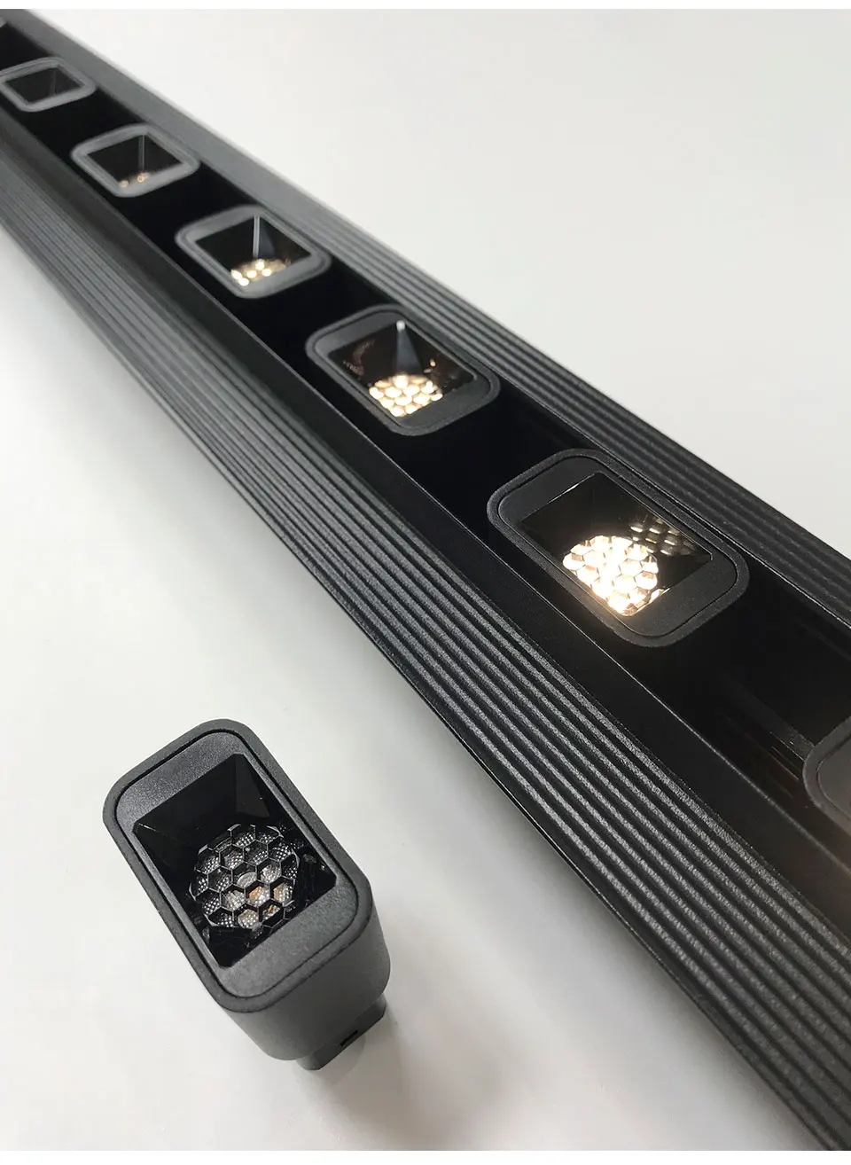 Mini Magnetic Track Light 48V Magnet LED Track Lighting System