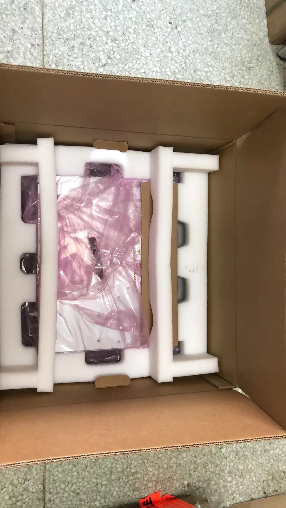 Unity 2U 25x2.5 Drive Dae Fld Rck D4122F Disk Array in Stock