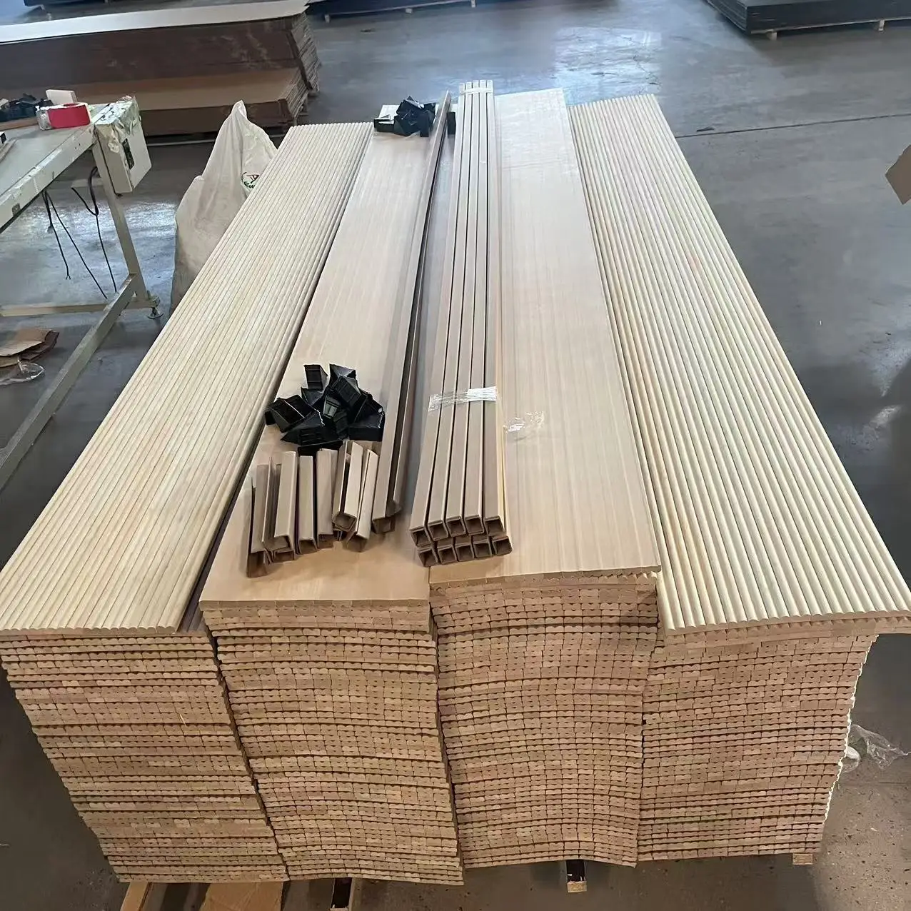 2025 New Design 3D Curved Fence Panel Acoustic Ceiling Panels