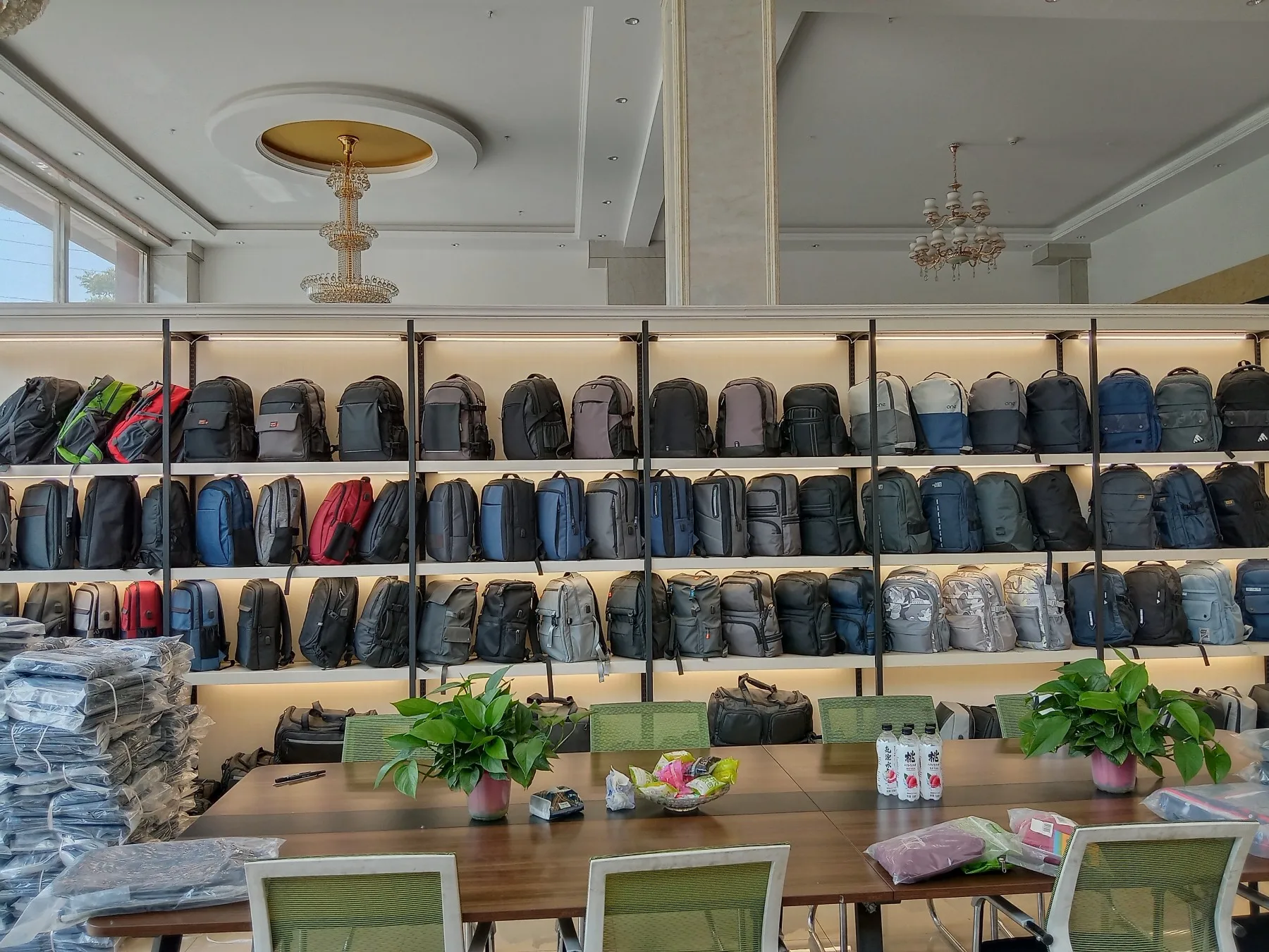 Large Capacity Travel Backpack - Smart & Secure Laptop Bag