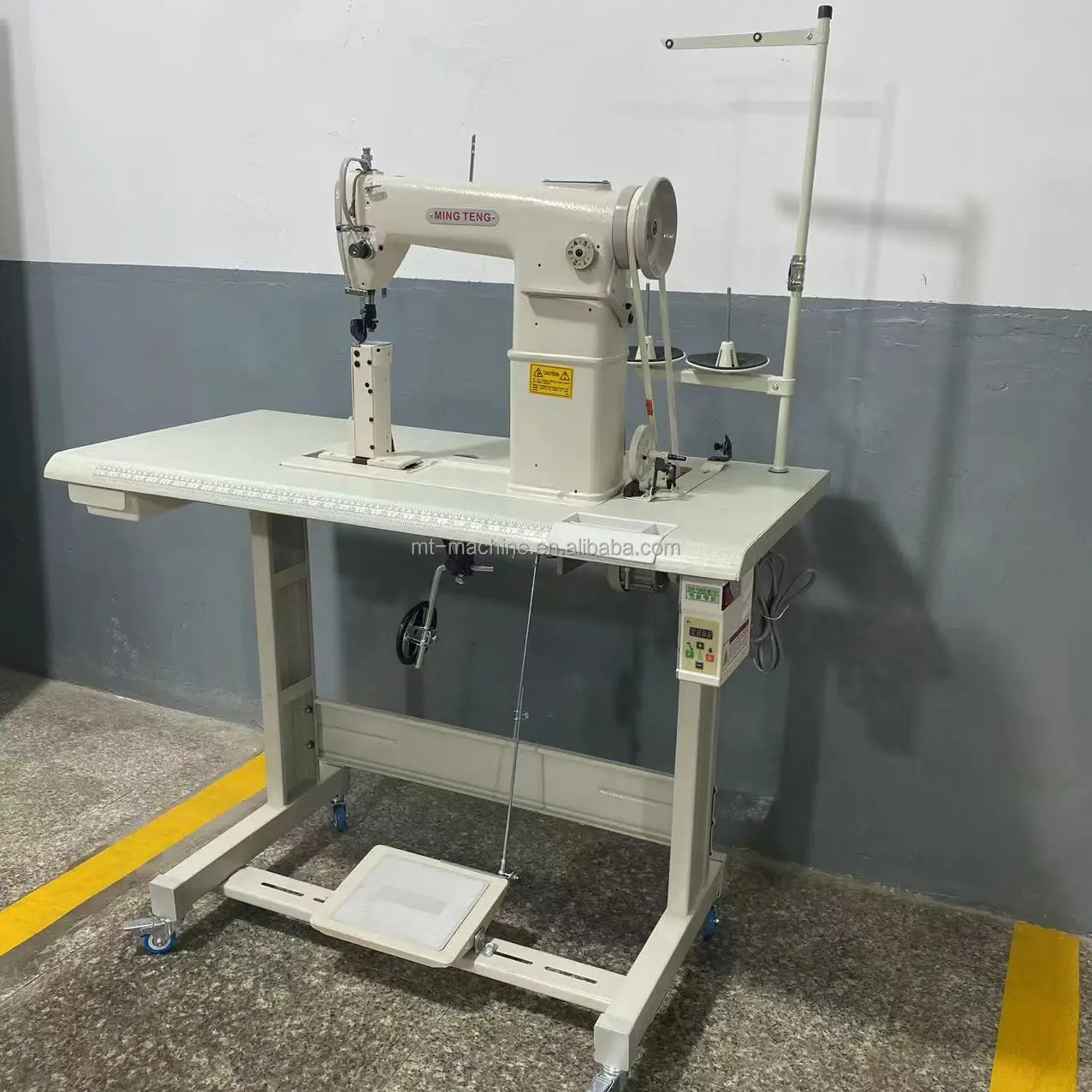 810 Single Needle Post Bed Leather Shoes Sewing Machine