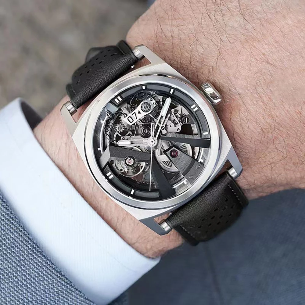 Men's Artist Series Skull Automatic Skeletonized Dial Watch