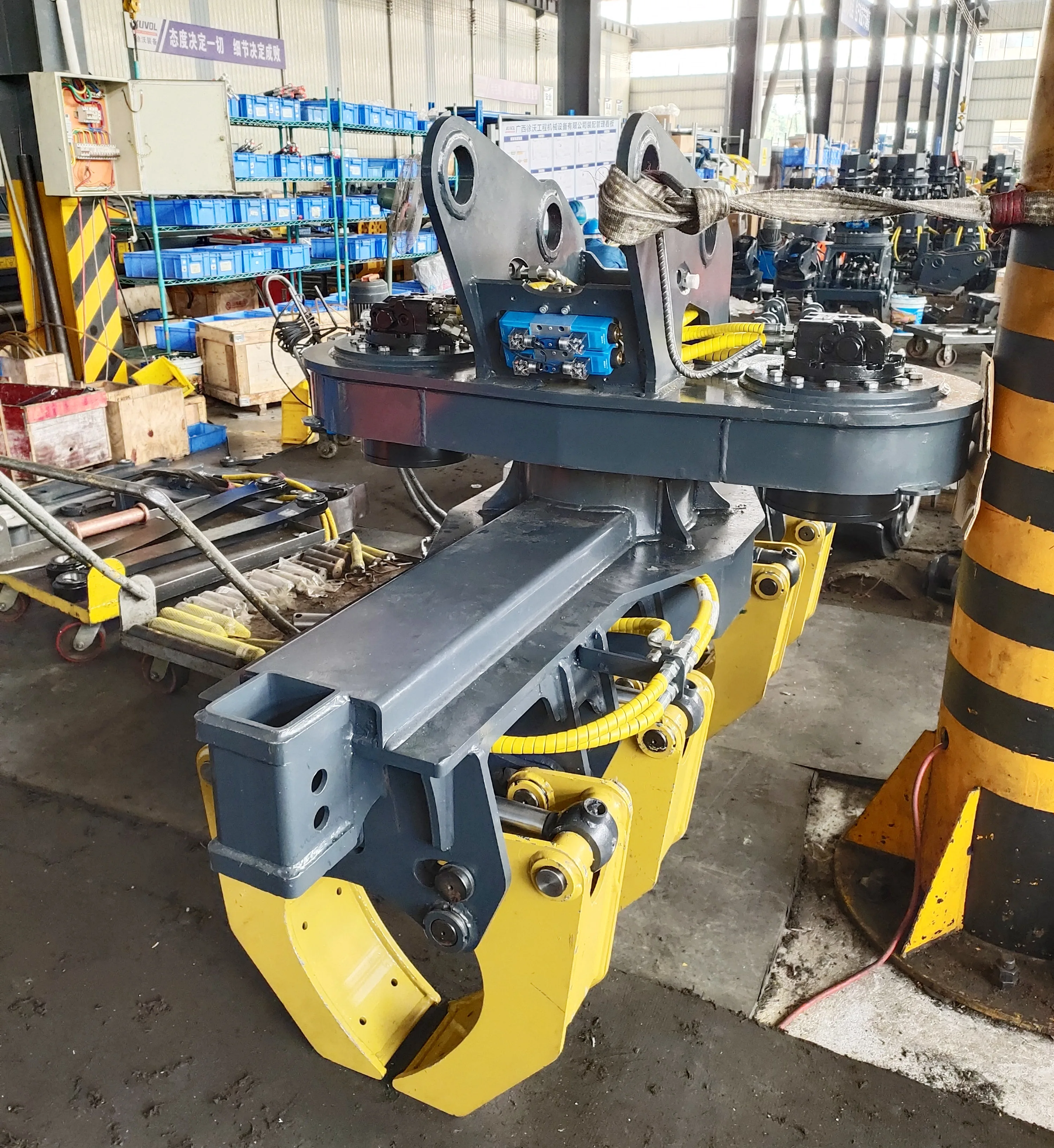 Excavator Pole Grab Built In-house Cylinders Extendable Telescopic Pole ...