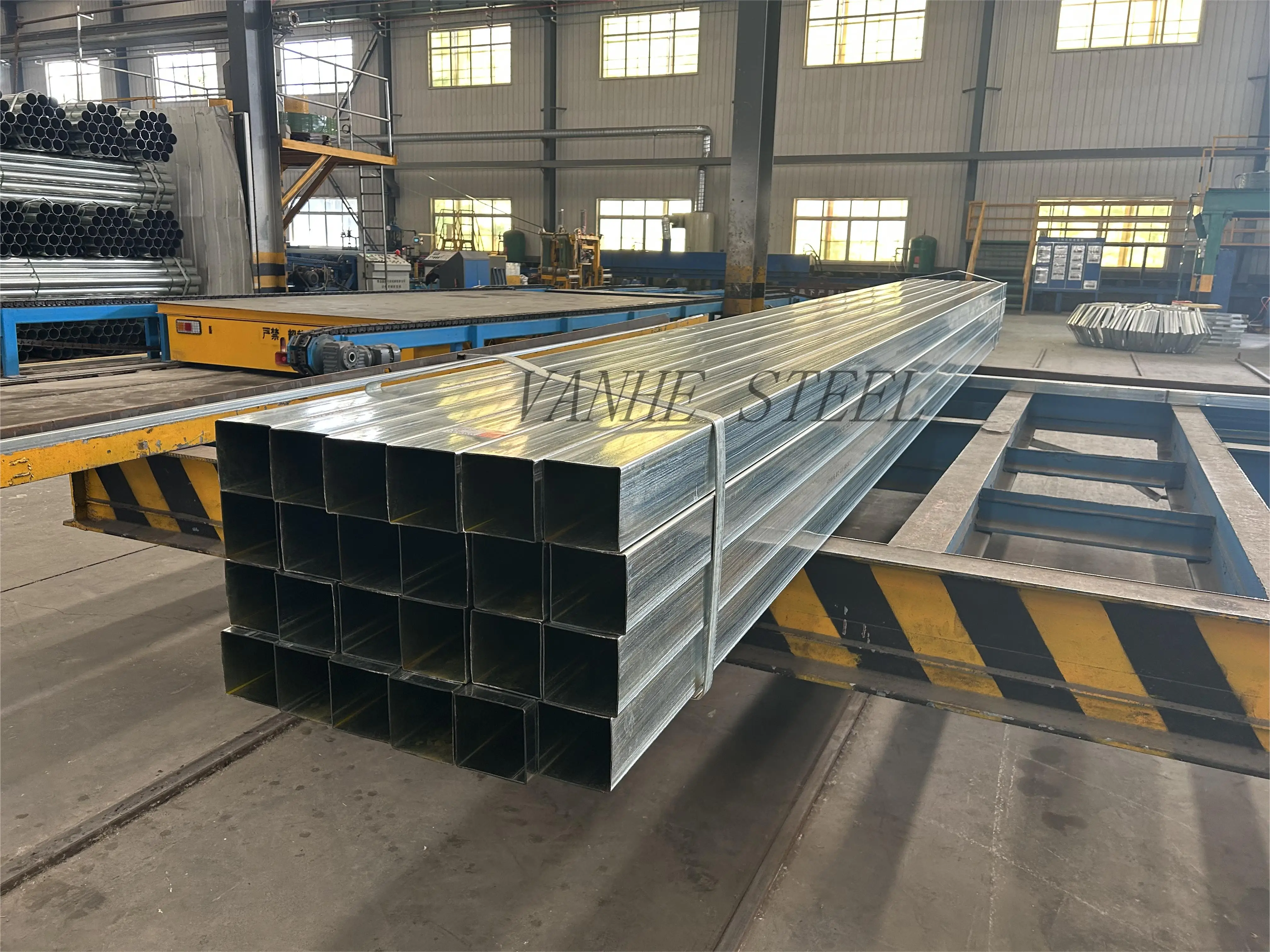 1.5mm Thick Hollow Section 2*1 Q235 Hot Rolled Galvanized Square Steel ...