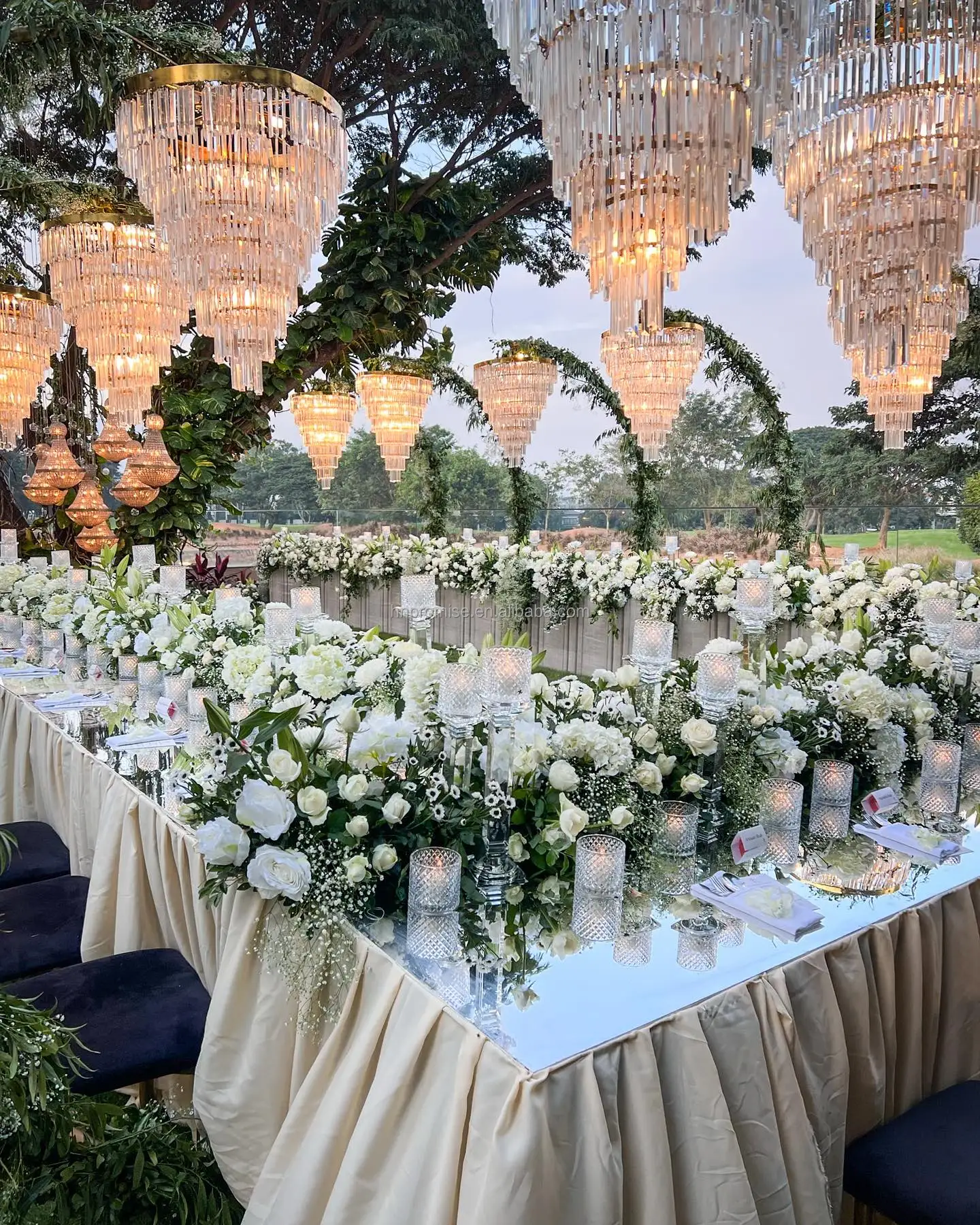 Eco-friendly Promise Wedding Light Props - Luxury Chandeliers