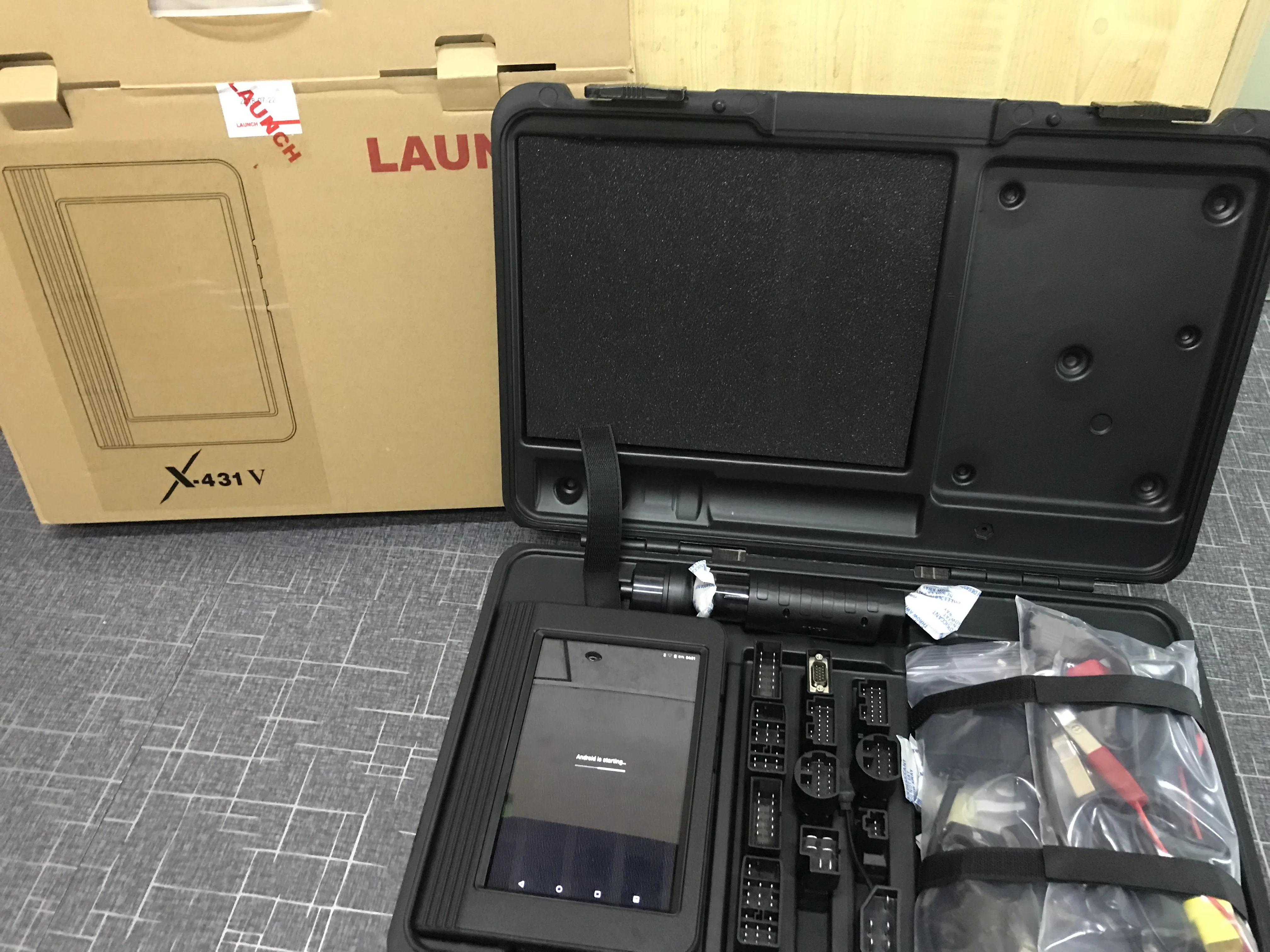 Launch X-431 (x431v) Autoboss V30 Multibrand Auto Diagnostic Scanner ...