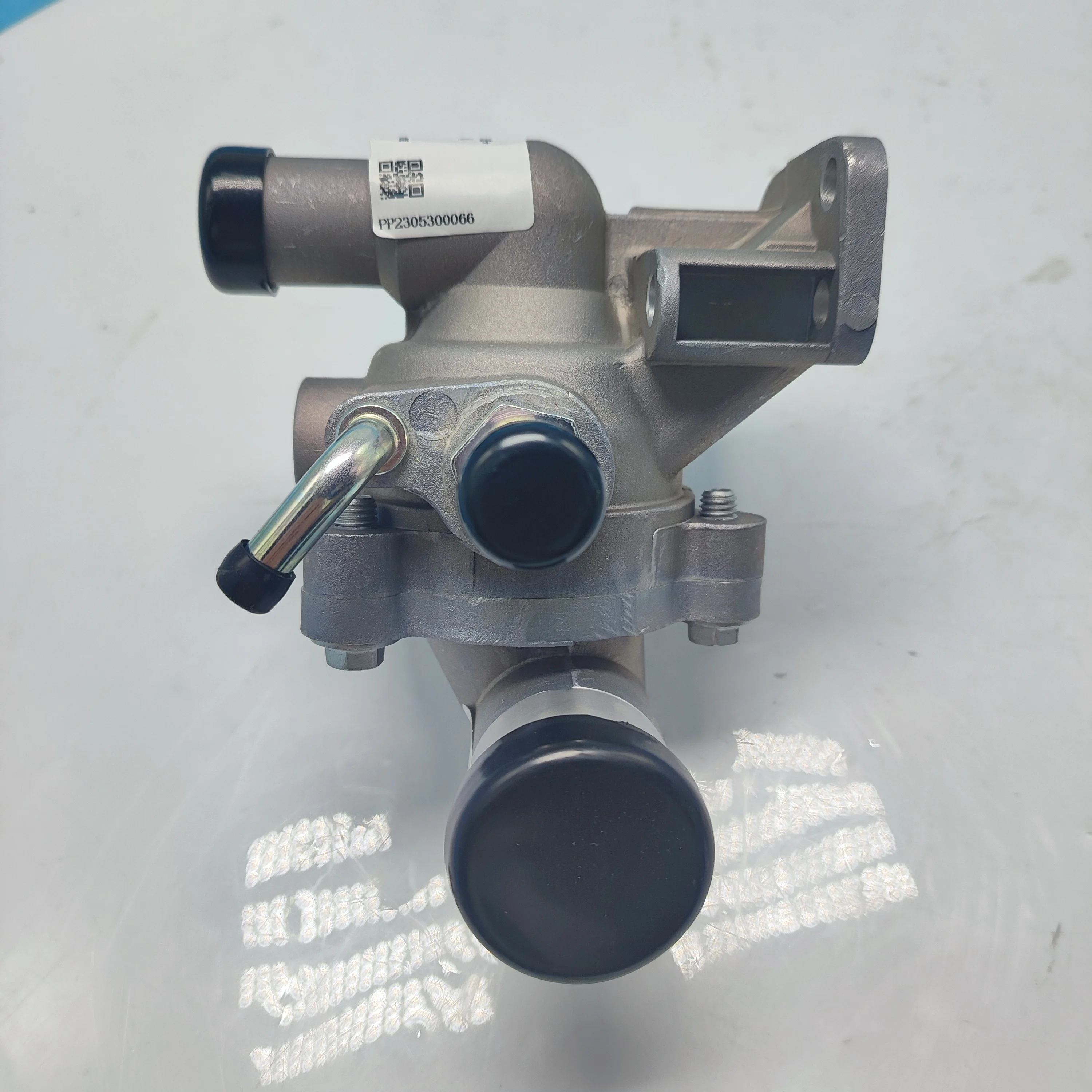 SAIC MAXUS V80 Original Thermostat Assembly - Reliable Performance
