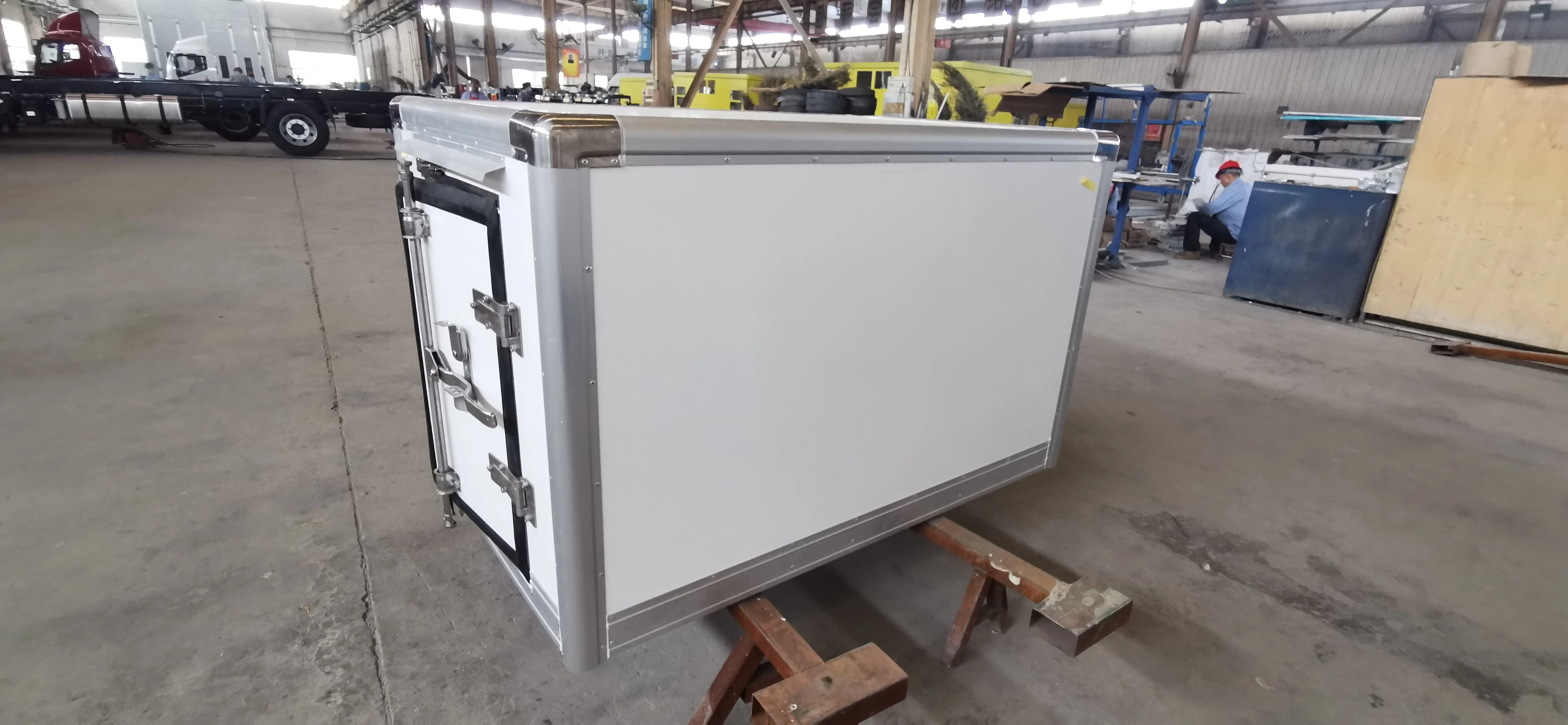 Kingclima Customized Refrigeration Truck Body Box - 1.5x1x1