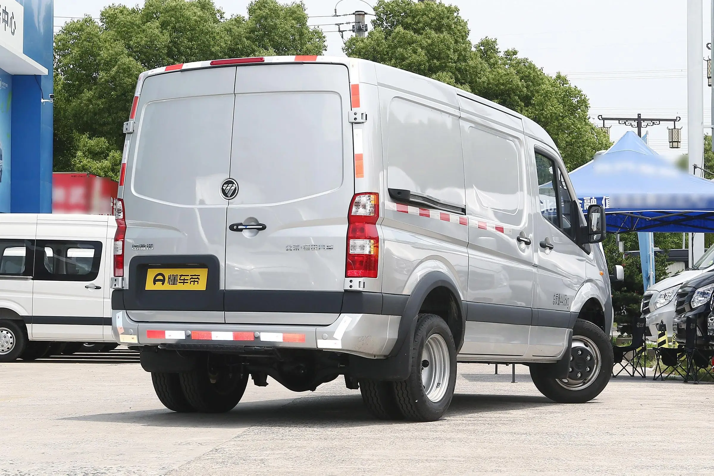 Foton Toano Mini Bus Cargo Van - High Roof, Diesel Power