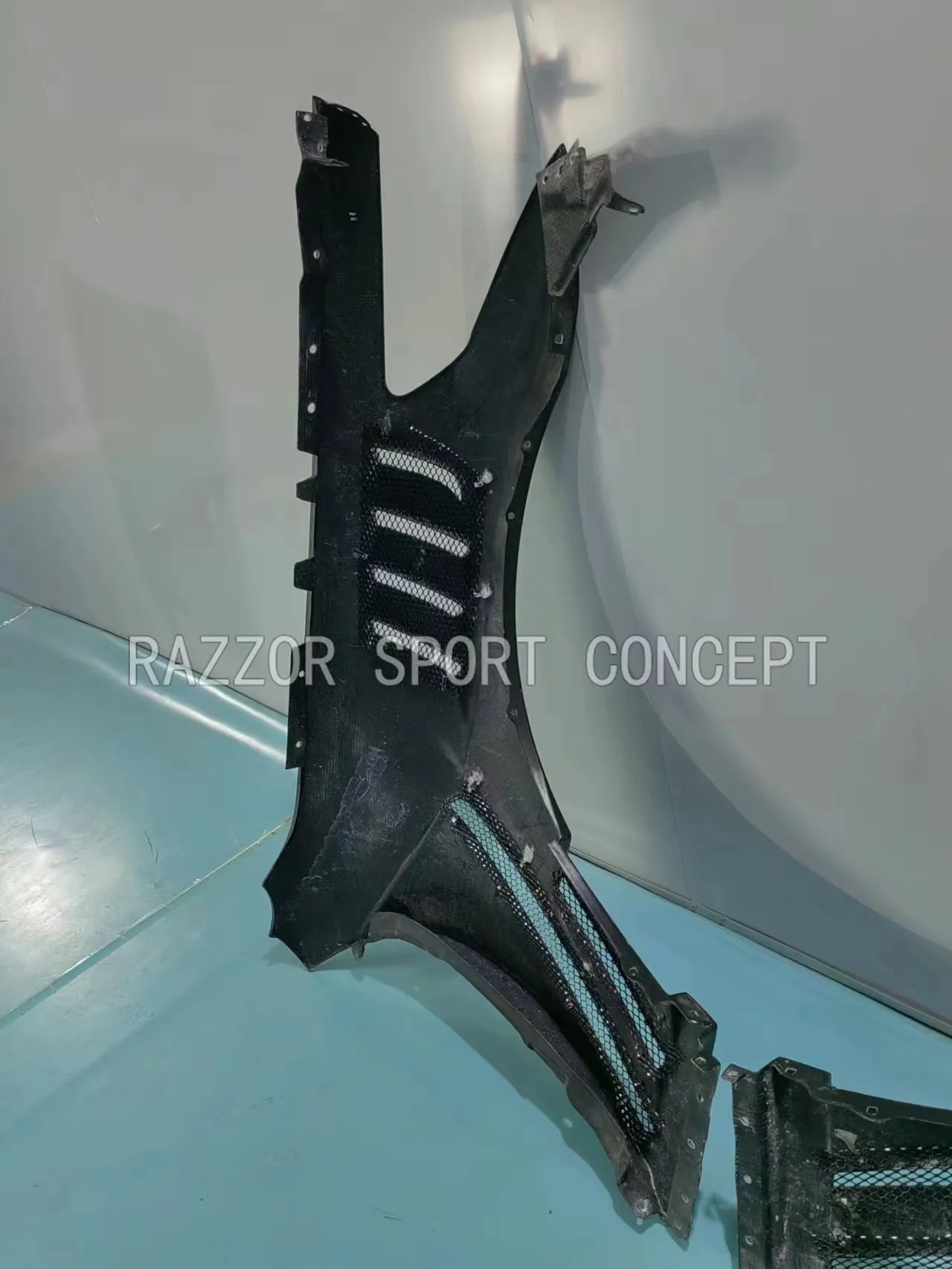 Alibaba.com: V2 Style Carbon Fiber Front Fender for Infiniti G37, 4 ...