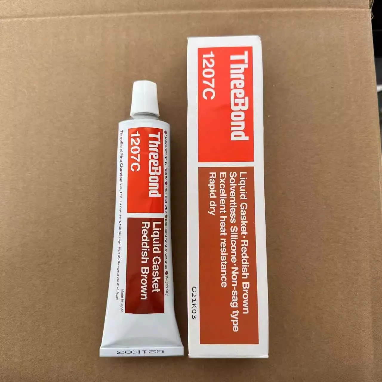 Threebond TB1207D/1207C Silicone Sealant - High Heat Resistance