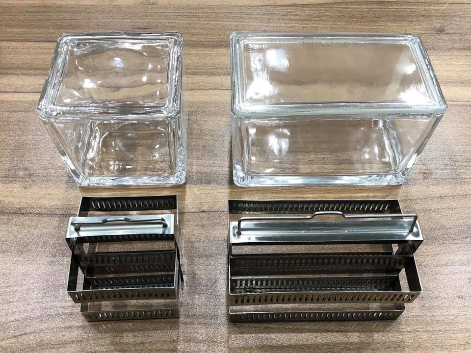 Laboratory Glass Microscope Slide Staining Jar Rack - Buy Staining Jar ...
