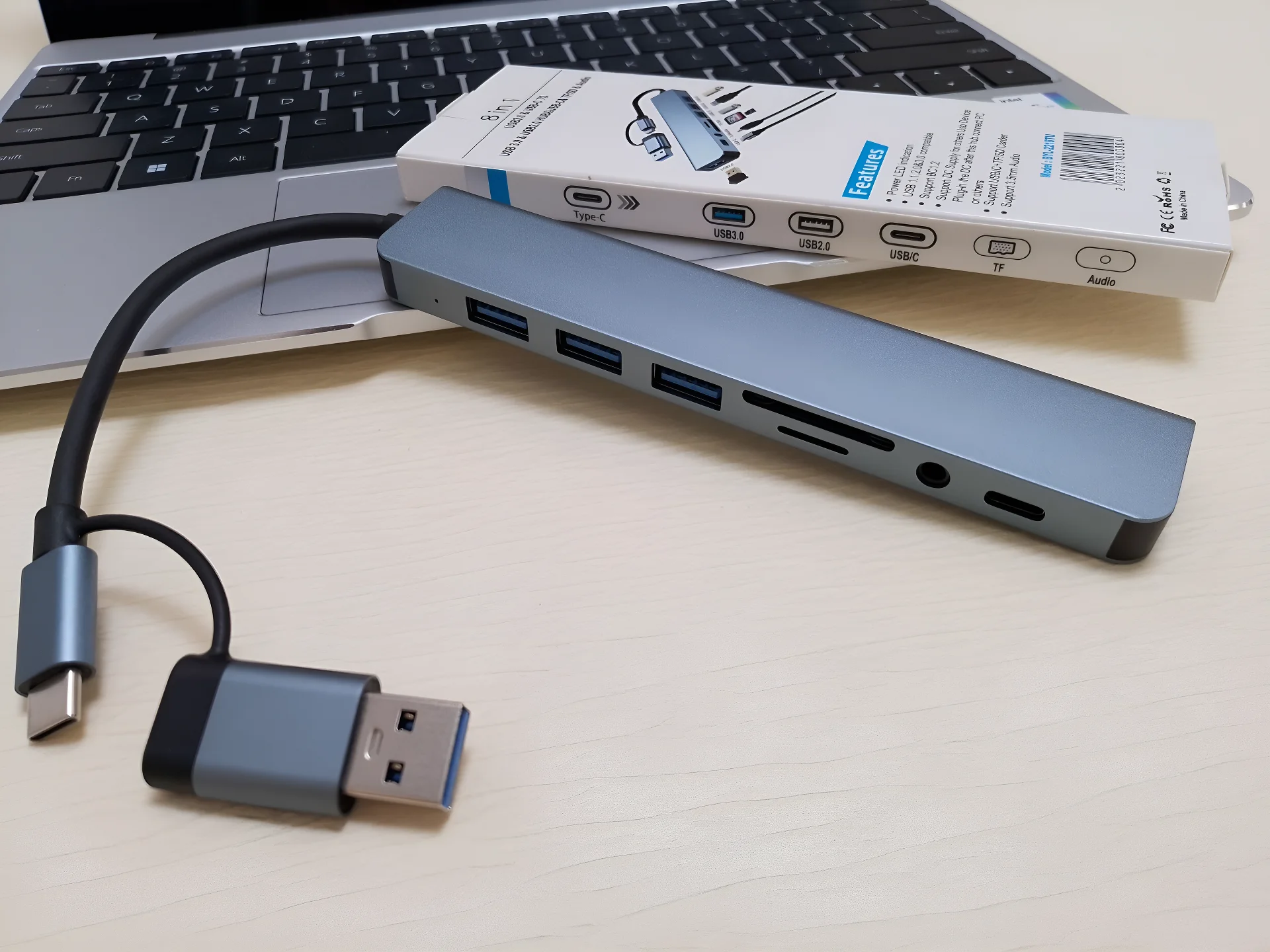 8-in-1 USB Hub 3.0 - Versatile and Efficient Connectivity