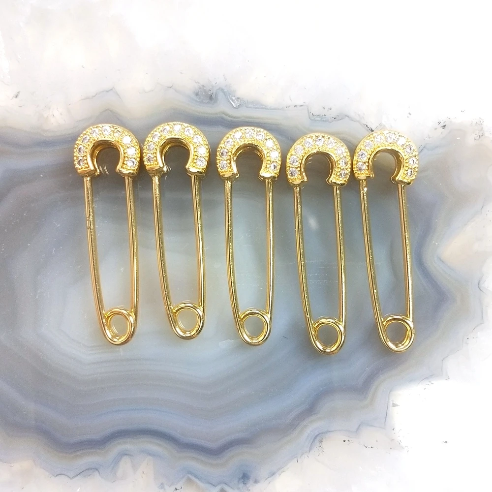 Traditional Design Coiled Safety Pin in Gold Plated Cute Style Safety ...