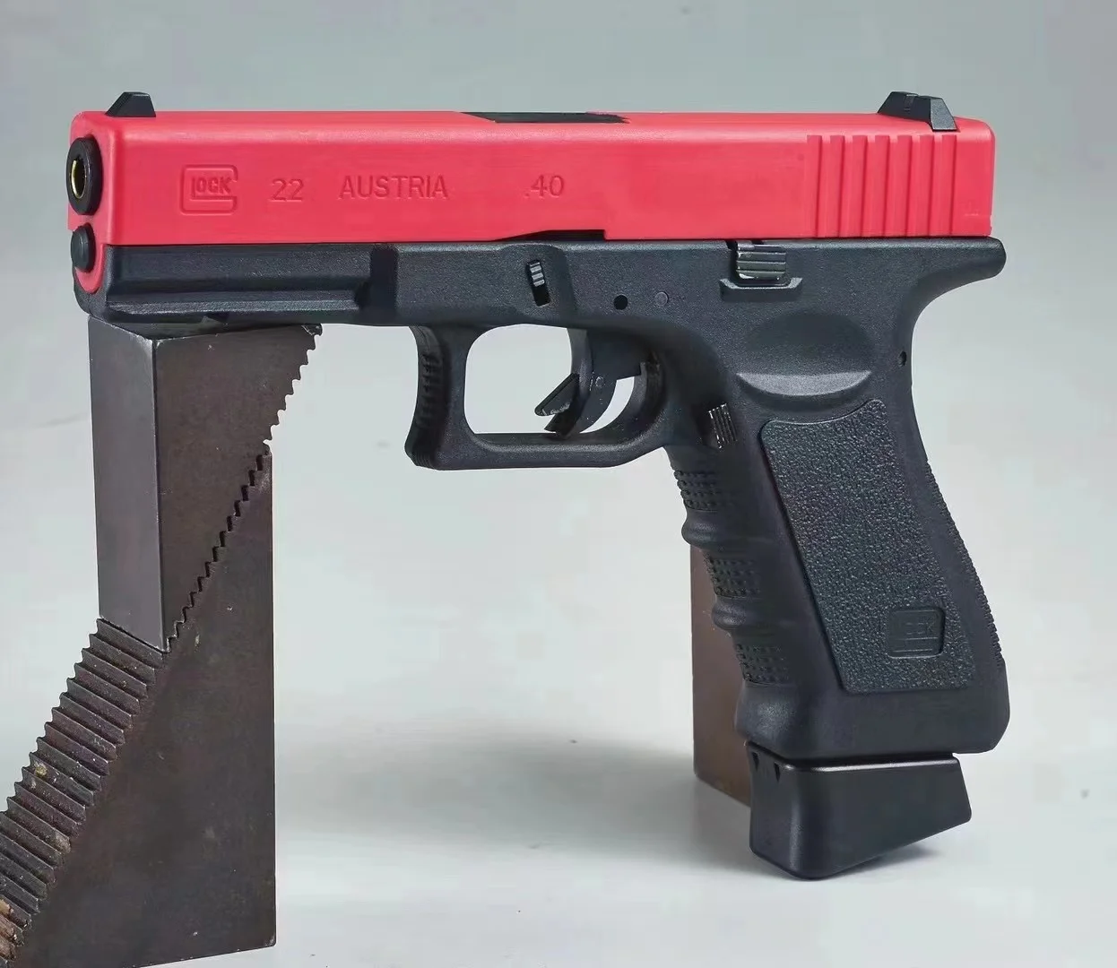 Wholesale G17 Metal Toy Gun Metal Alloy Toy Model Boy Manual Operation ...