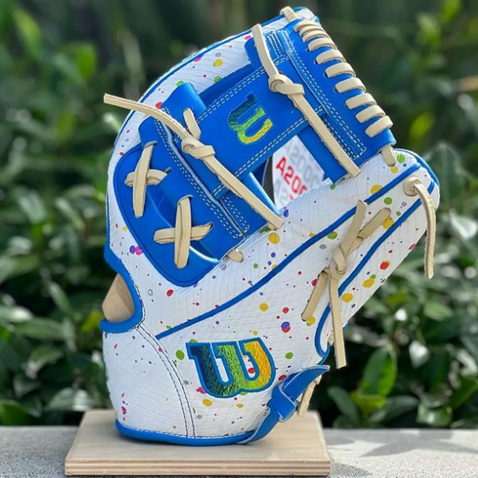 Custom Guante A2000 De Cuero - High Quality Baseball Gloves