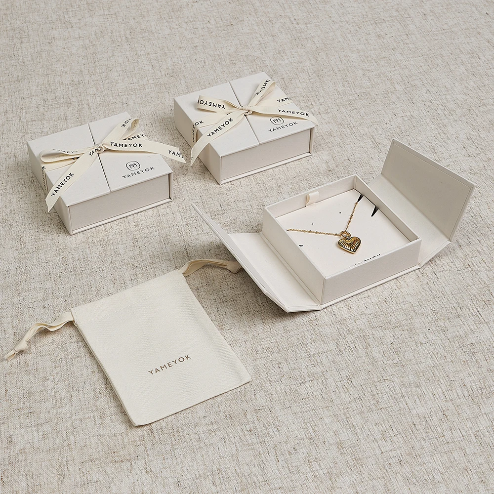 Eco-friendly Jewelry Packaging - Custom & Creative Designs